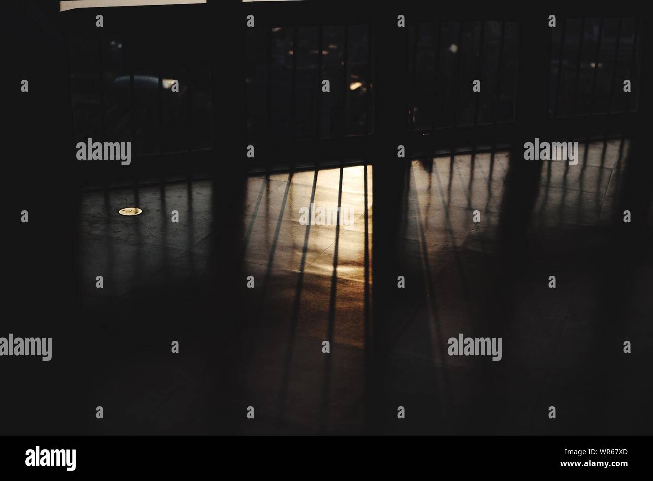 Building falling hi-res stock photography and images - Alamy