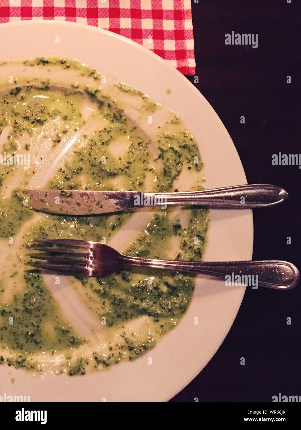 Empty plate food hi-res stock photography and images - Alamy