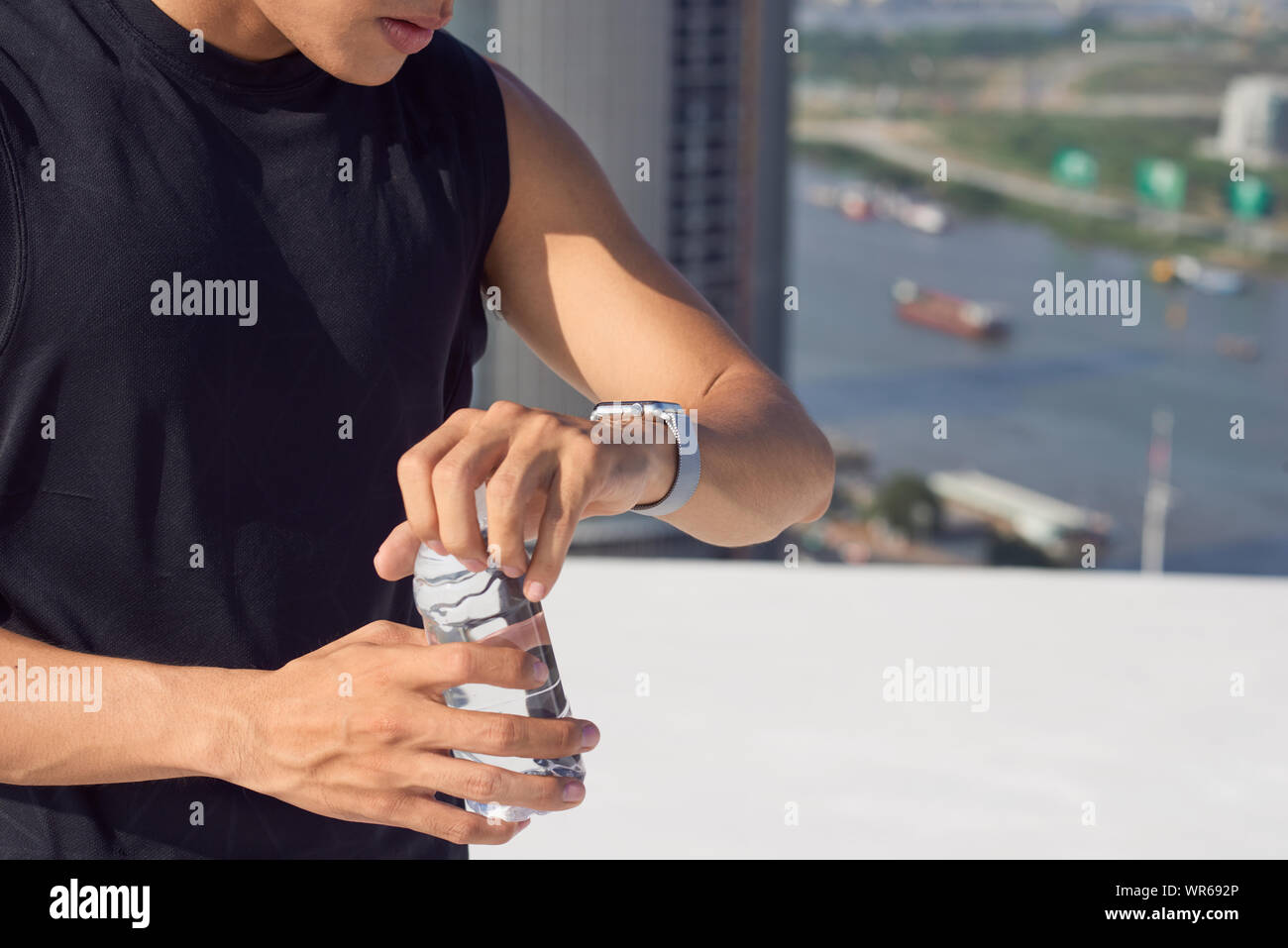 Over shoulder view hi-res stock photography and images - Alamy