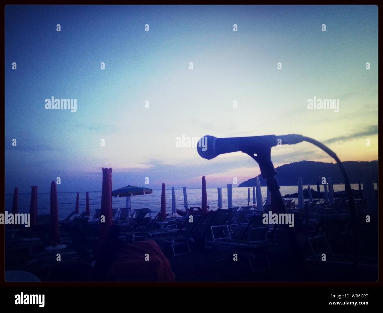 Sky microphone hi-res stock photography and images - Alamy