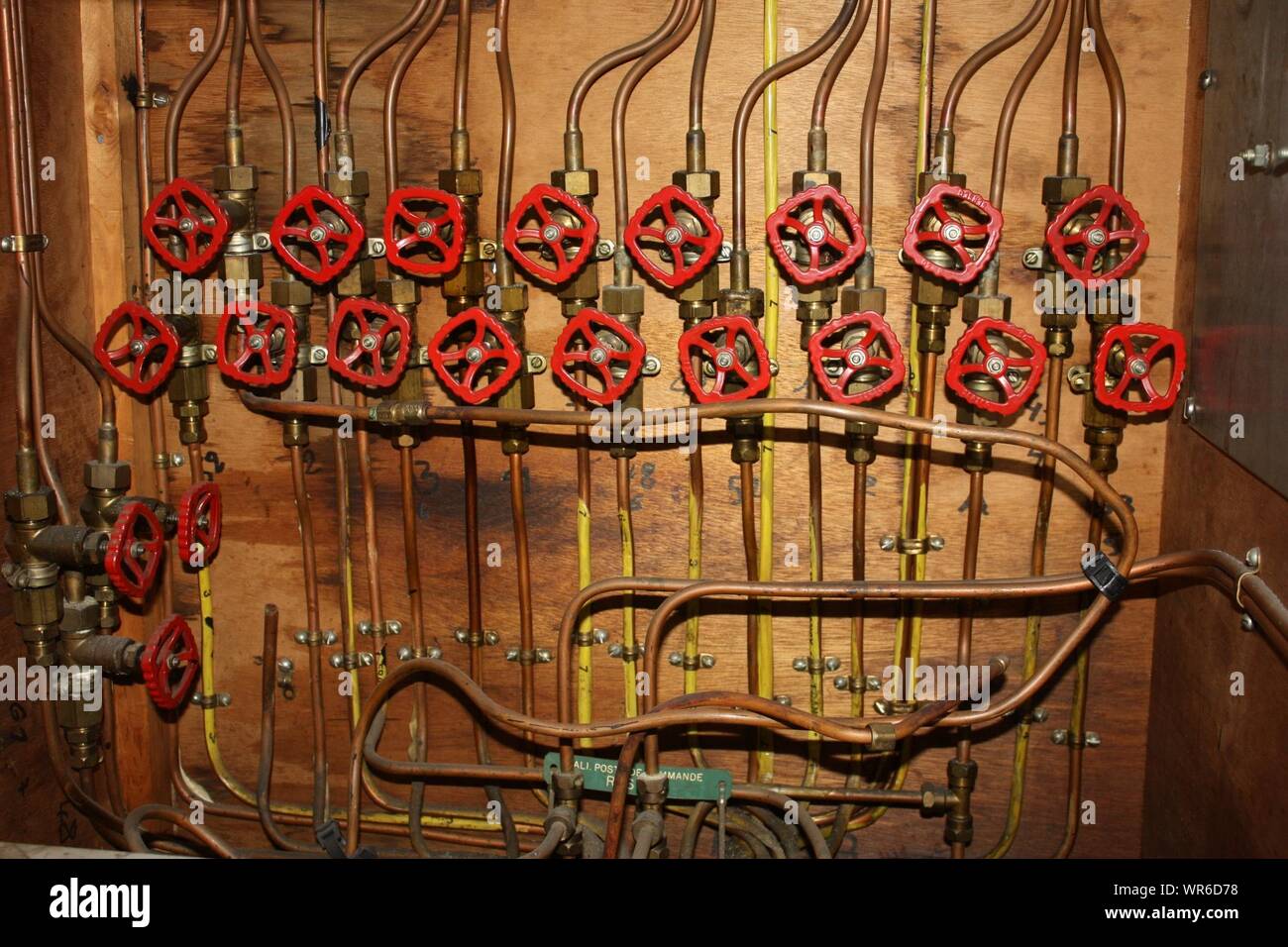 Old engine room hi-res stock photography and images - Alamy