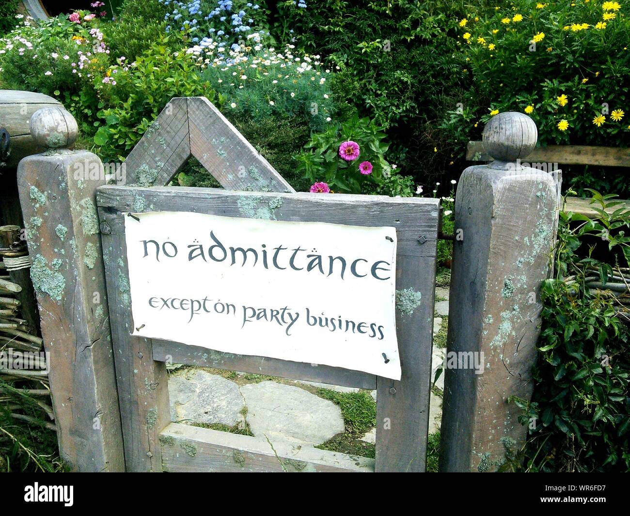 Party gate hi-res stock photography and images - Alamy