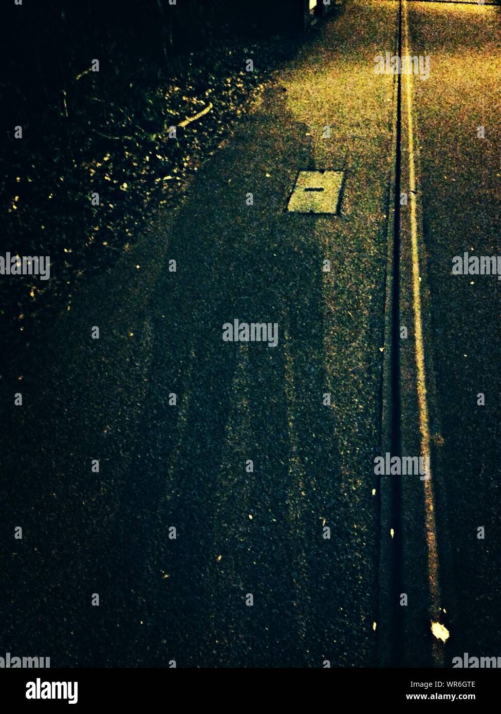 Shadow Of Couple On Street At Night Stock Photo - Alamy