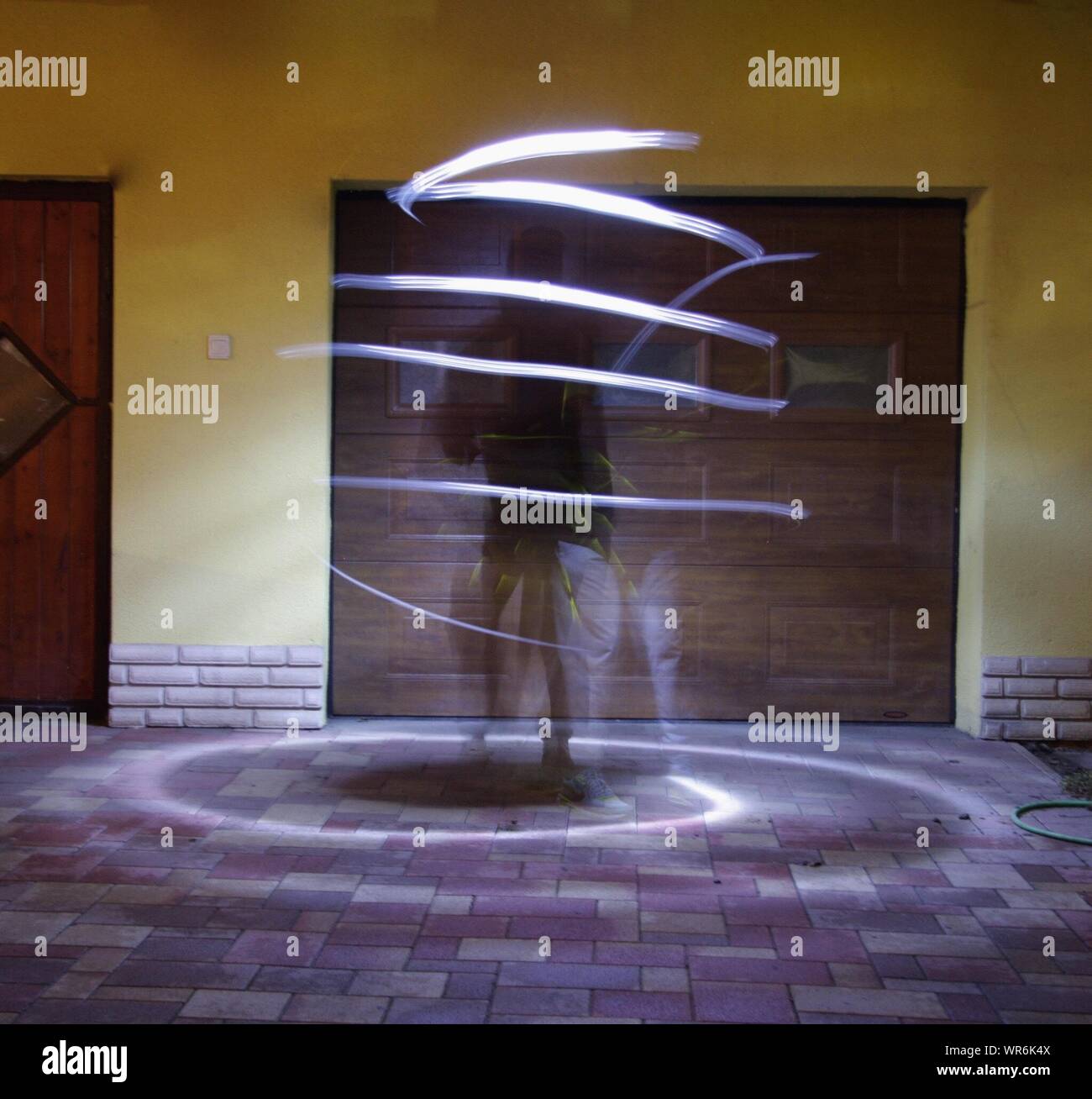 Man turning hi-res stock photography and images - Alamy