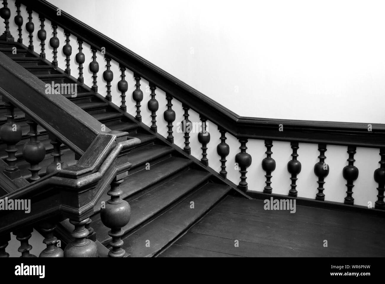 Empty steps in building architecture Black and White Stock Photos ...