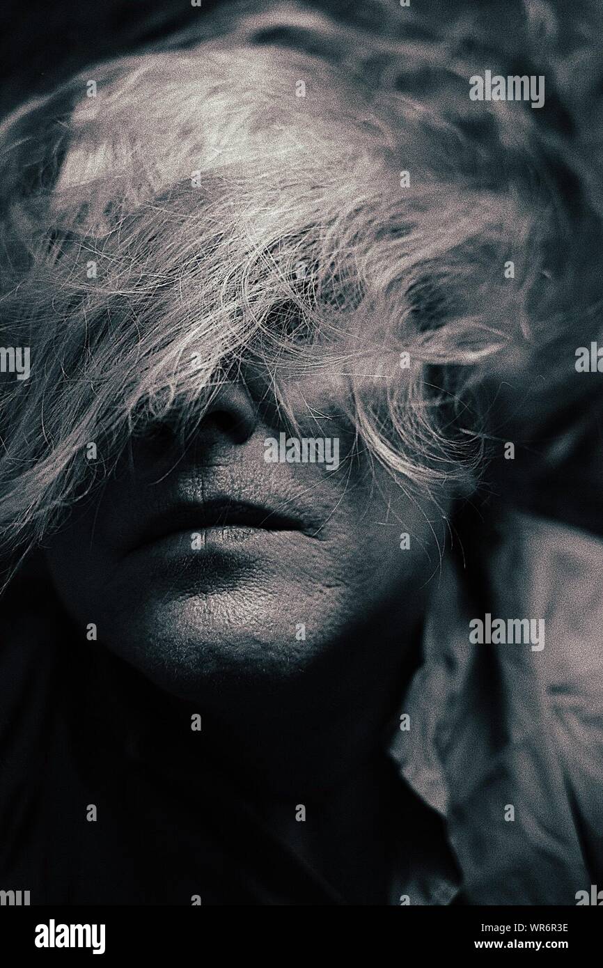 Messy hair men hi-res stock photography and images - Alamy