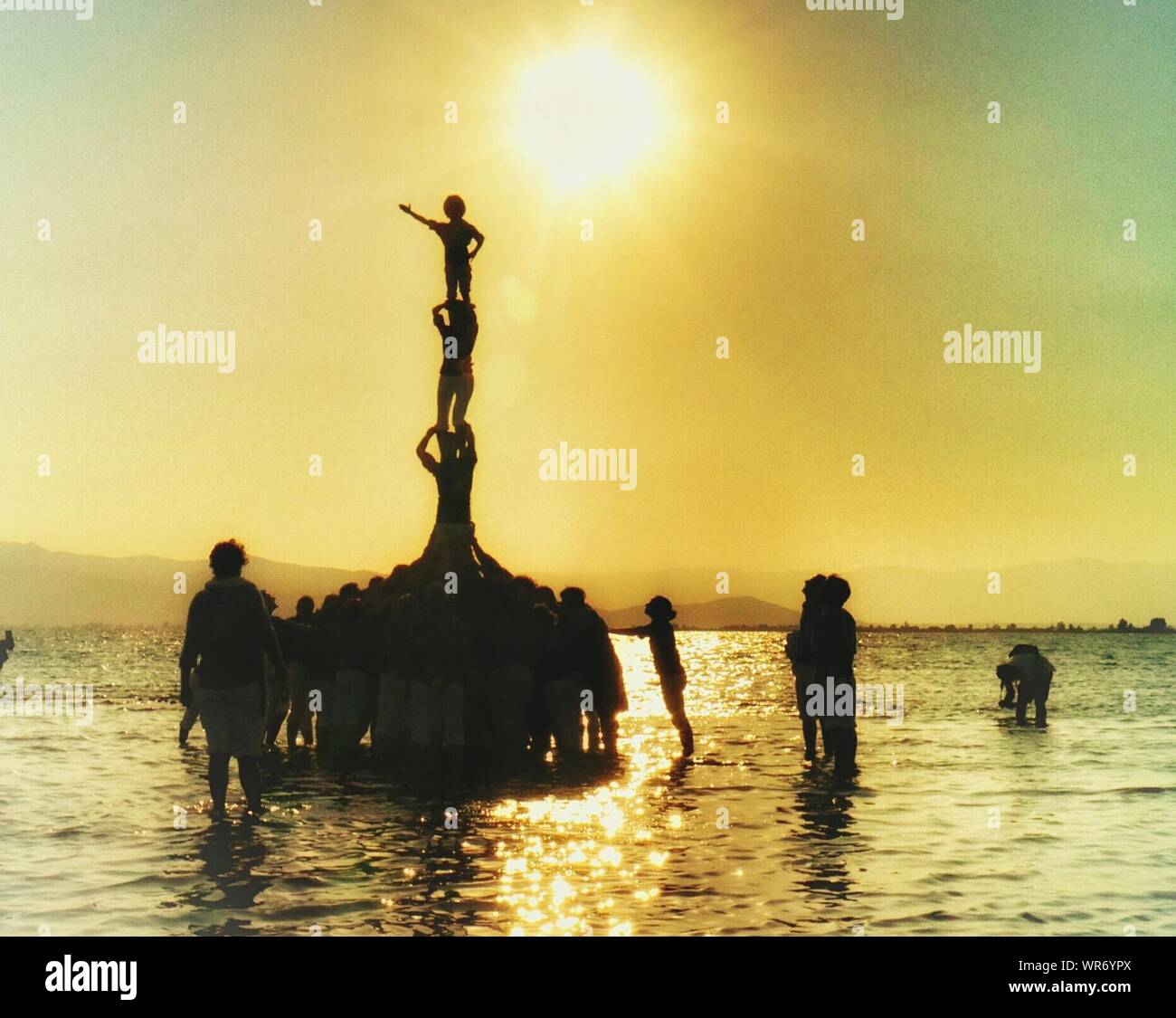 Human Pyramid Beach Stock Photos & Human Pyramid Beach Stock Images - Alamy