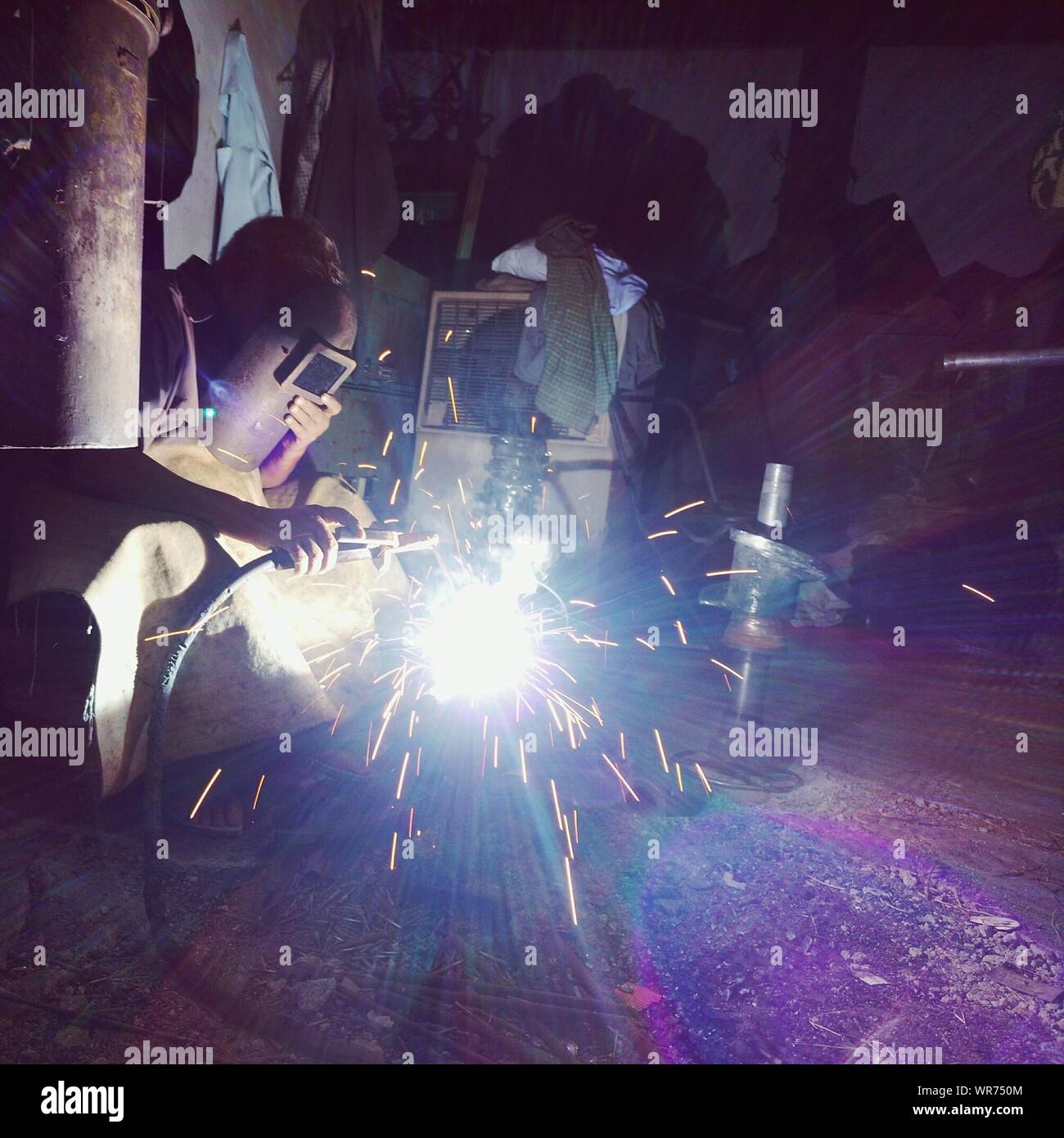 Using torch hi-res stock photography and images - Alamy