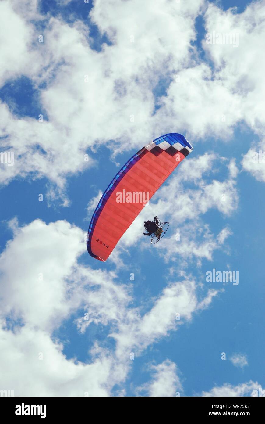 Glider at sky hi-res stock photography and images - Alamy