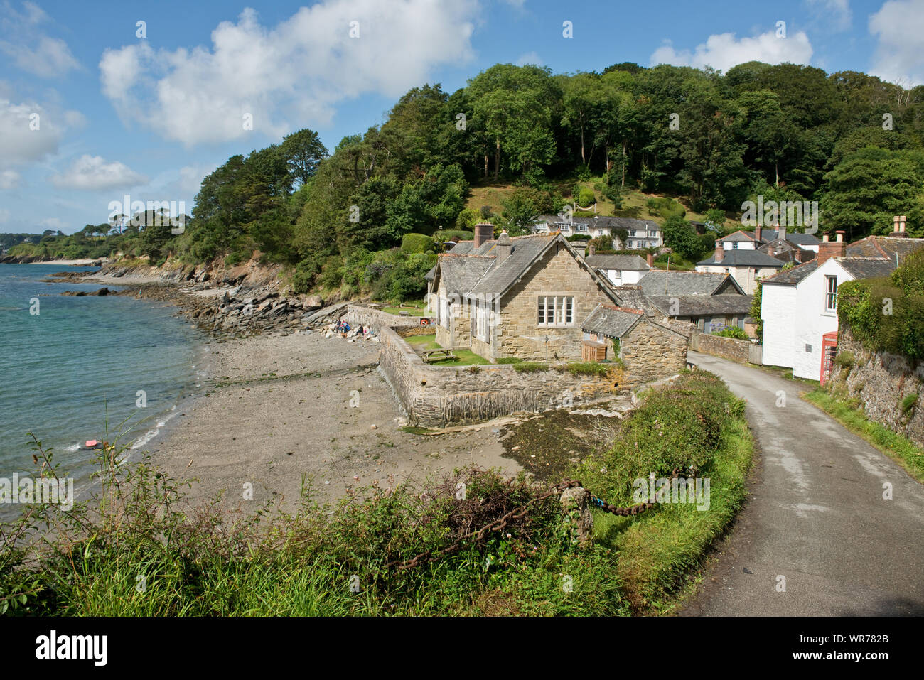 Mawnan beach hi-res stock photography and images - Alamy