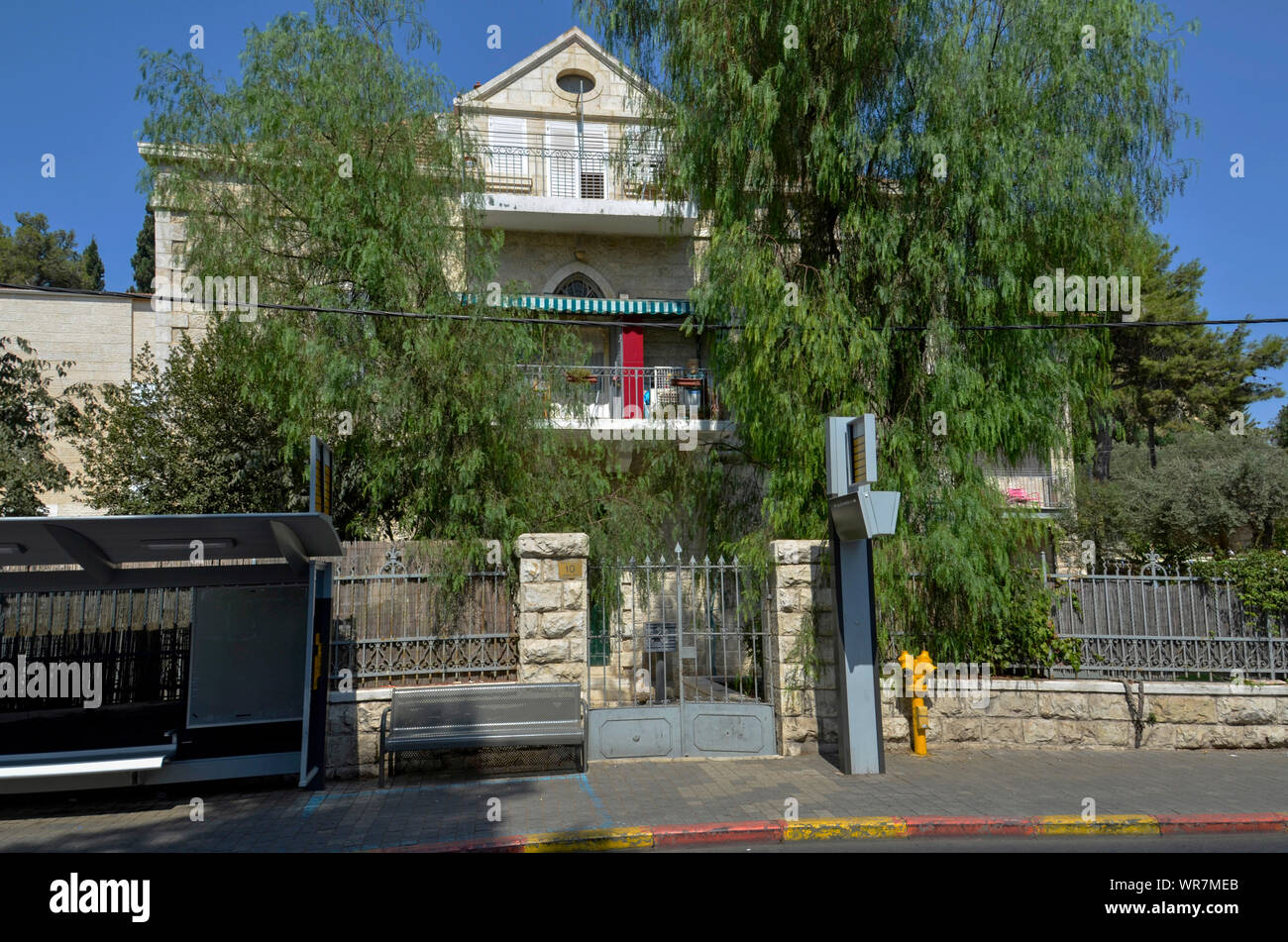 Middle eastern neighborhood hi-res stock photography and images - Alamy