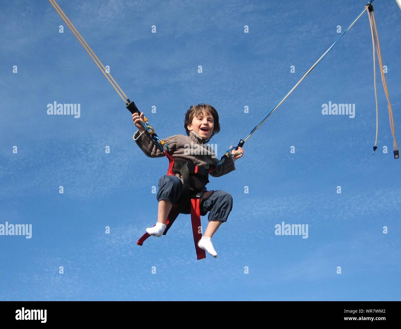 Bungee ride hi-res stock photography and images - Alamy