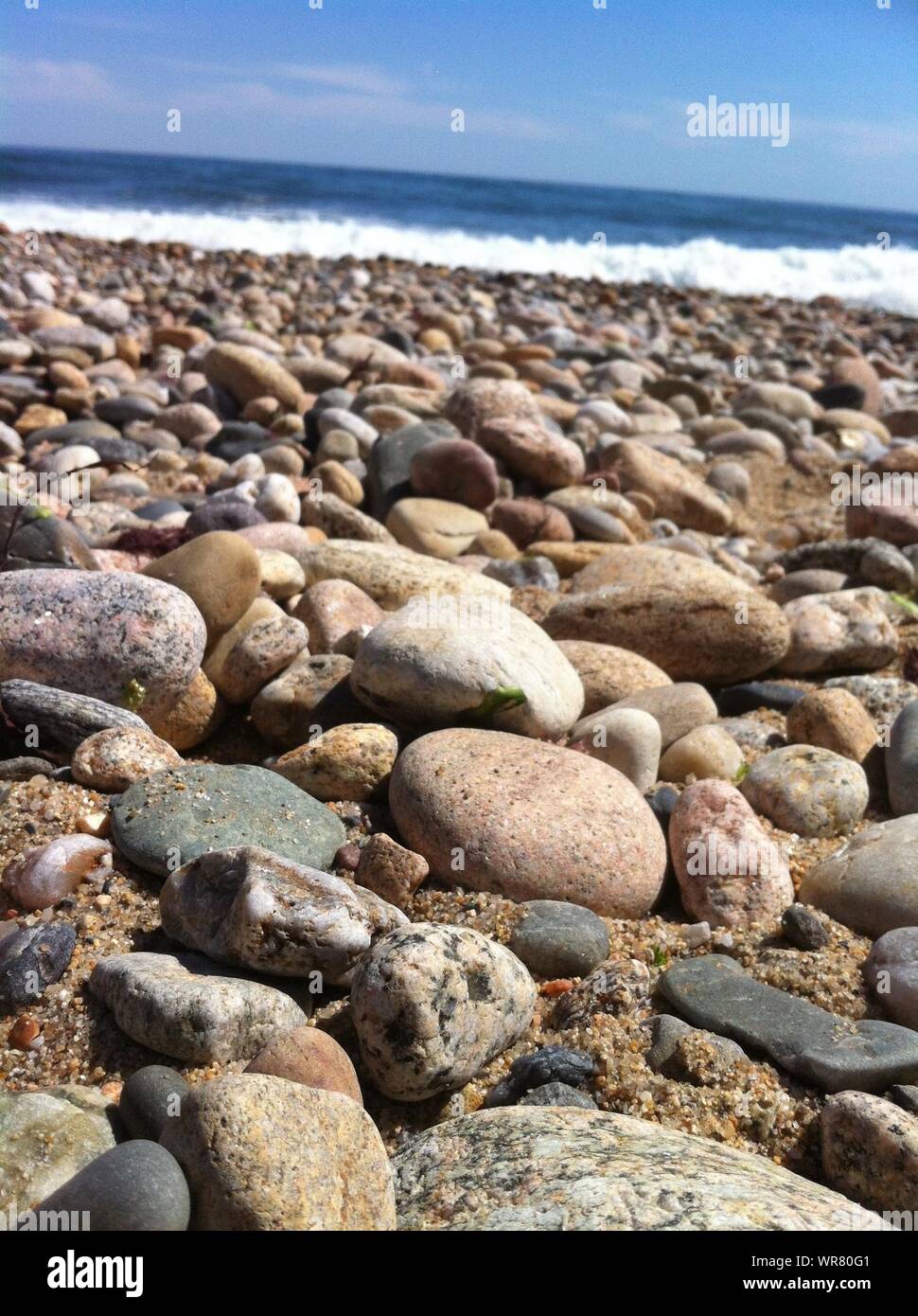 Smooth stone beach hi-res stock photography and images - Alamy