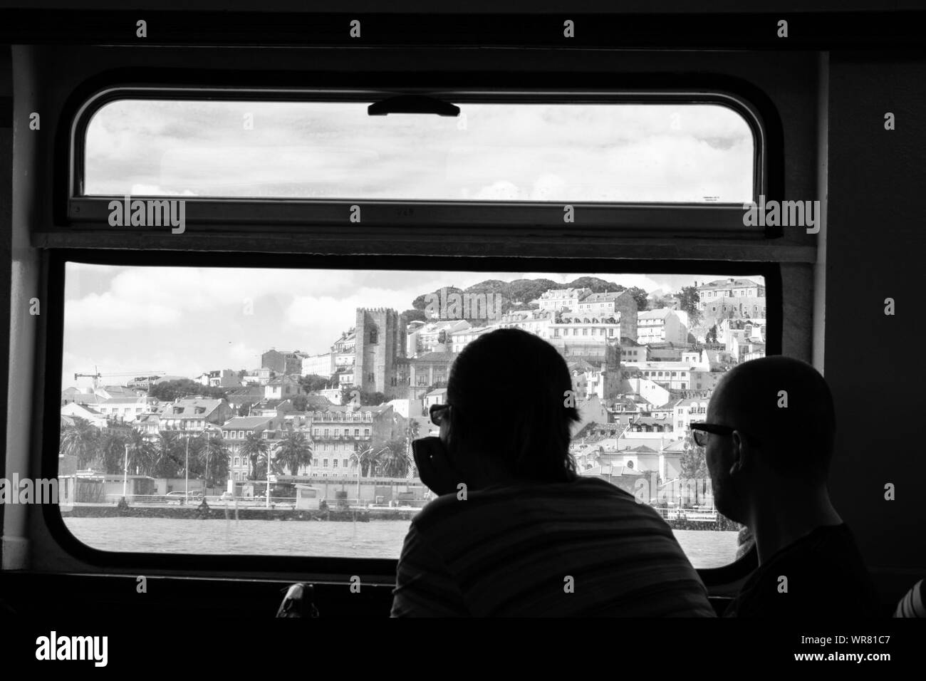 City ferry boat hi-res stock photography and images - Alamy