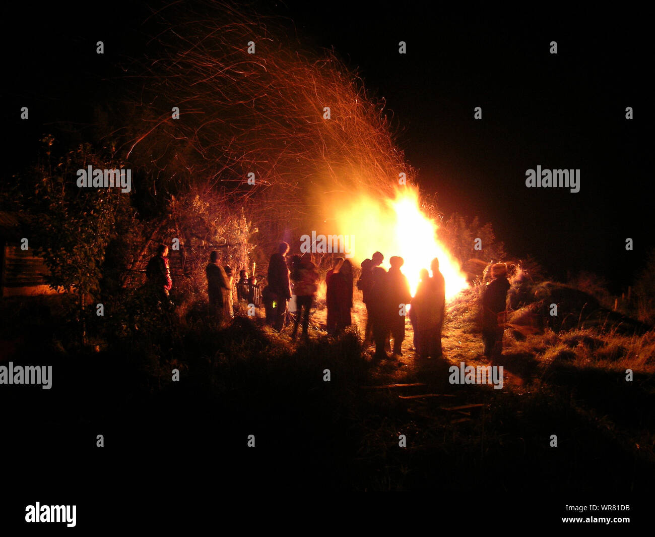 Group fire hi-res stock photography and images - Alamy