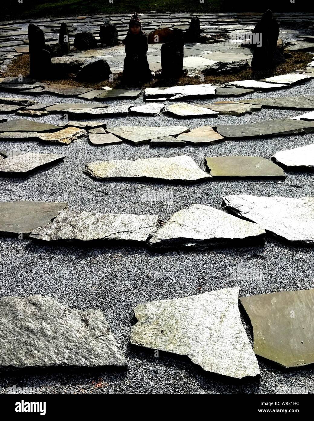 Stone circle maze hi-res stock photography and images - Alamy