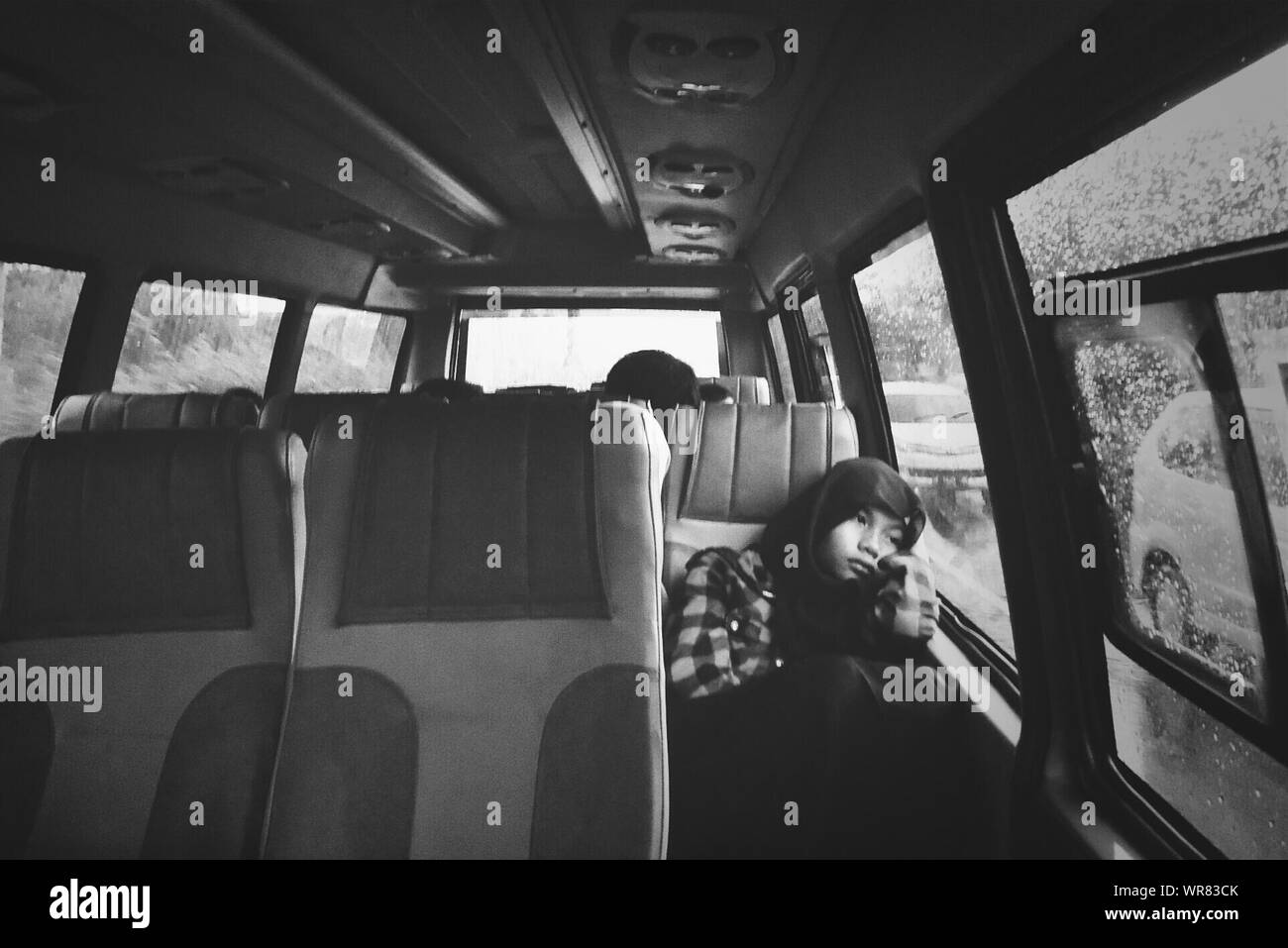 Window in bus hi-res stock photography and images - Alamy