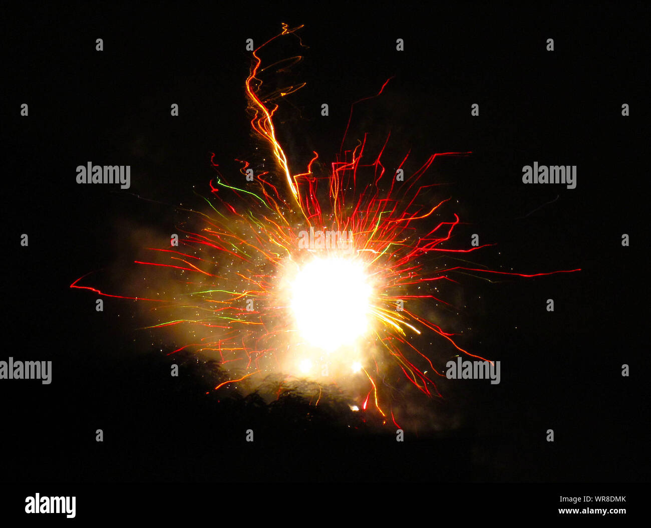 Sparks cracker hi-res stock photography and images - Alamy