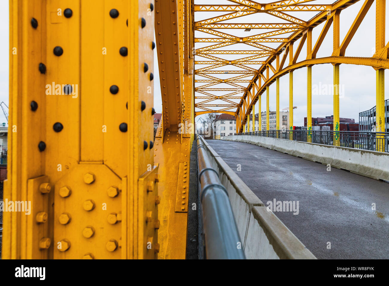 Pedestrian iron framework bridge hi-res stock photography and images ...