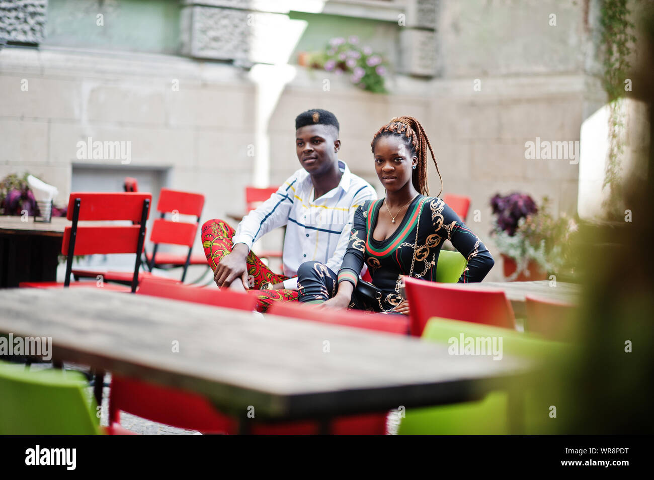 Man carrying table in street hi-res stock photography and images - Alamy