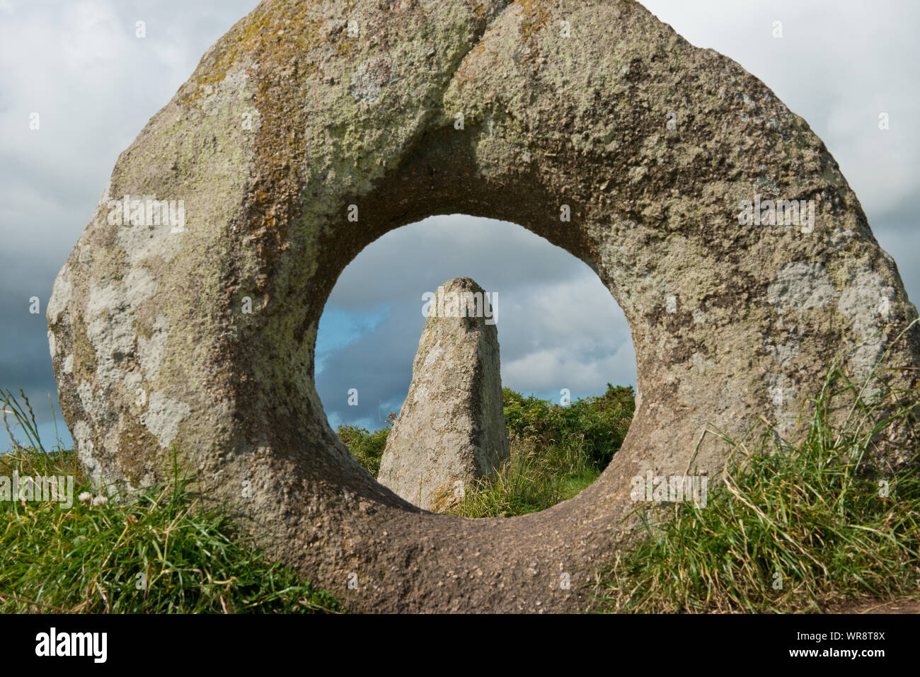 Round hole cornwall hi-res stock photography and images - Alamy