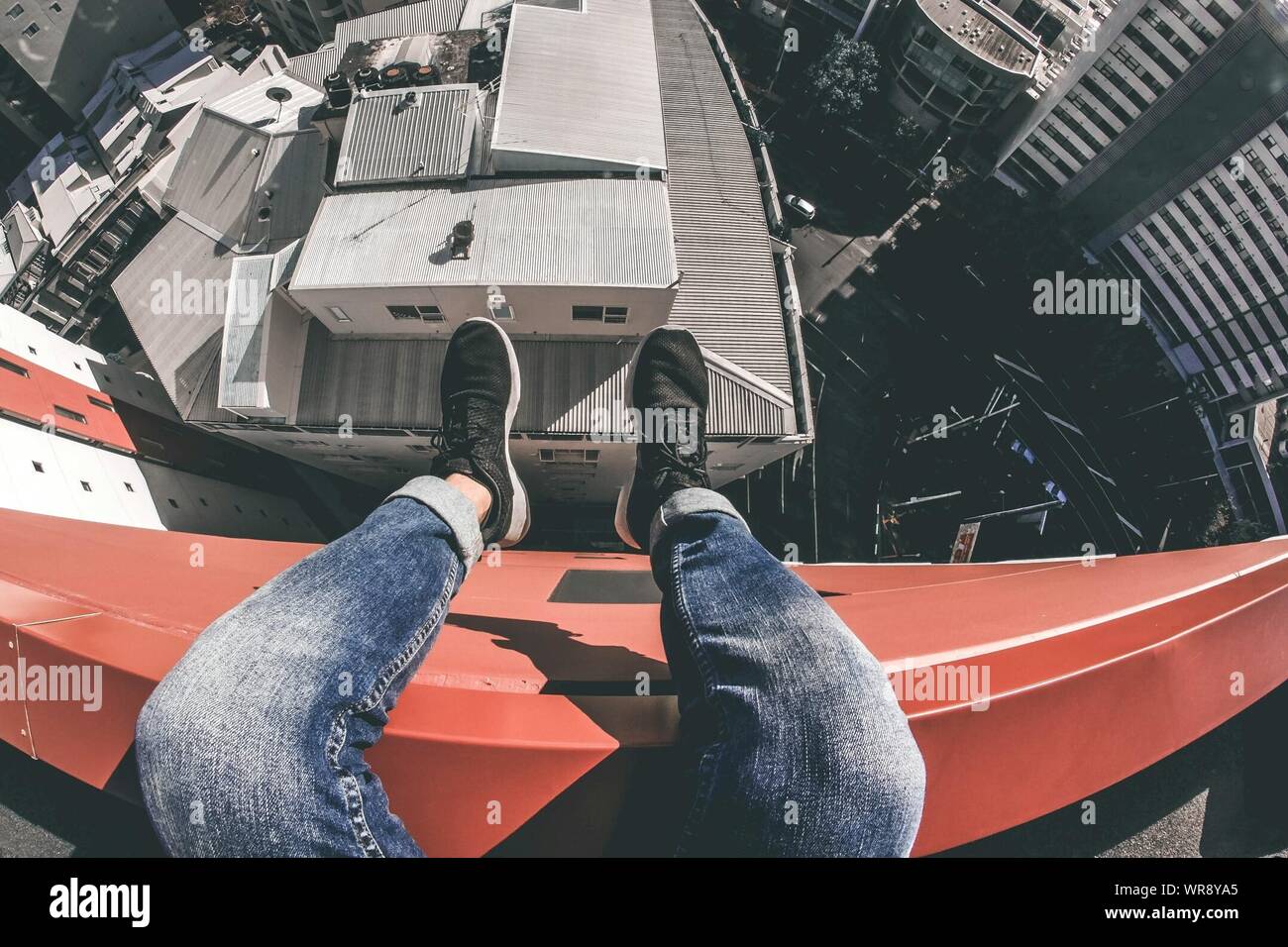 City rooftop hi-res stock photography and images - Alamy