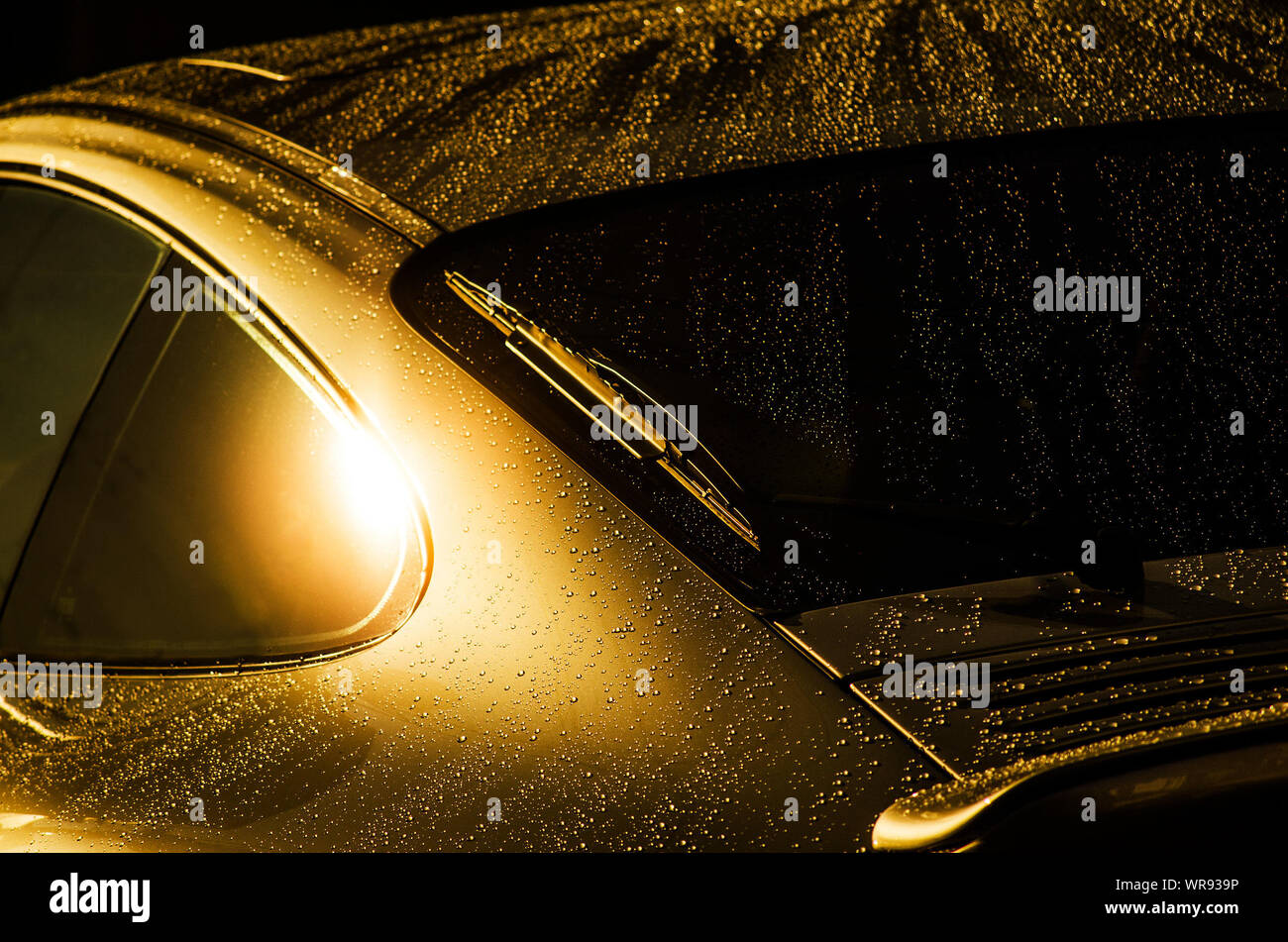 Water droplets on car hi-res stock photography and images - Alamy