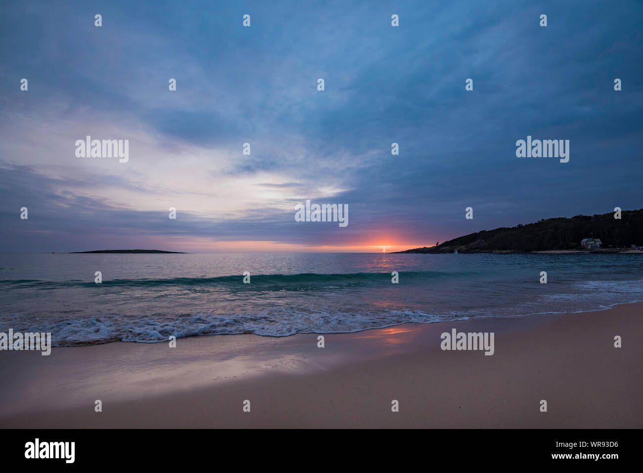 Kioloa beach hi-res stock photography and images - Alamy