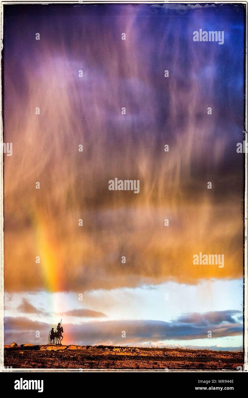 Cirrus cloud sunset hi-res stock photography and images - Alamy