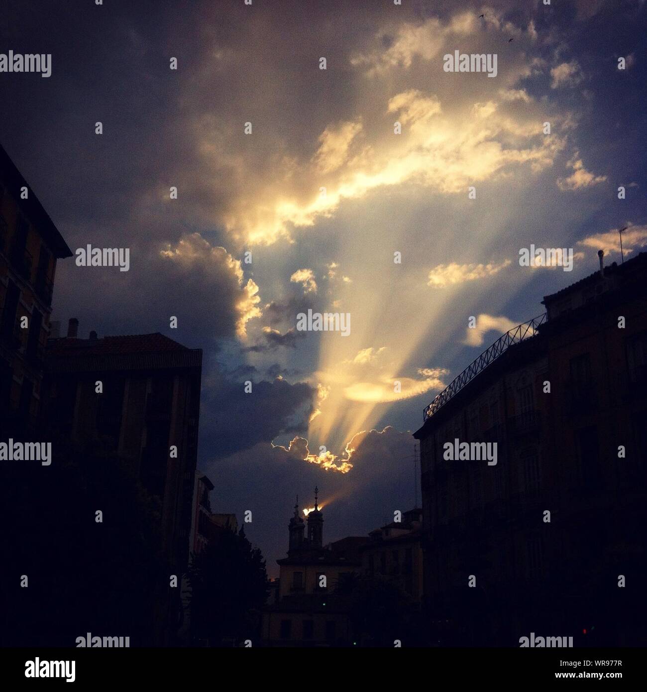 Sunbeam sky hi-res stock photography and images - Alamy