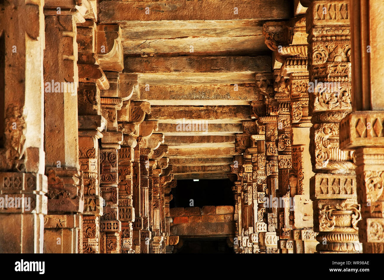 Colonnade india hi-res stock photography and images - Alamy