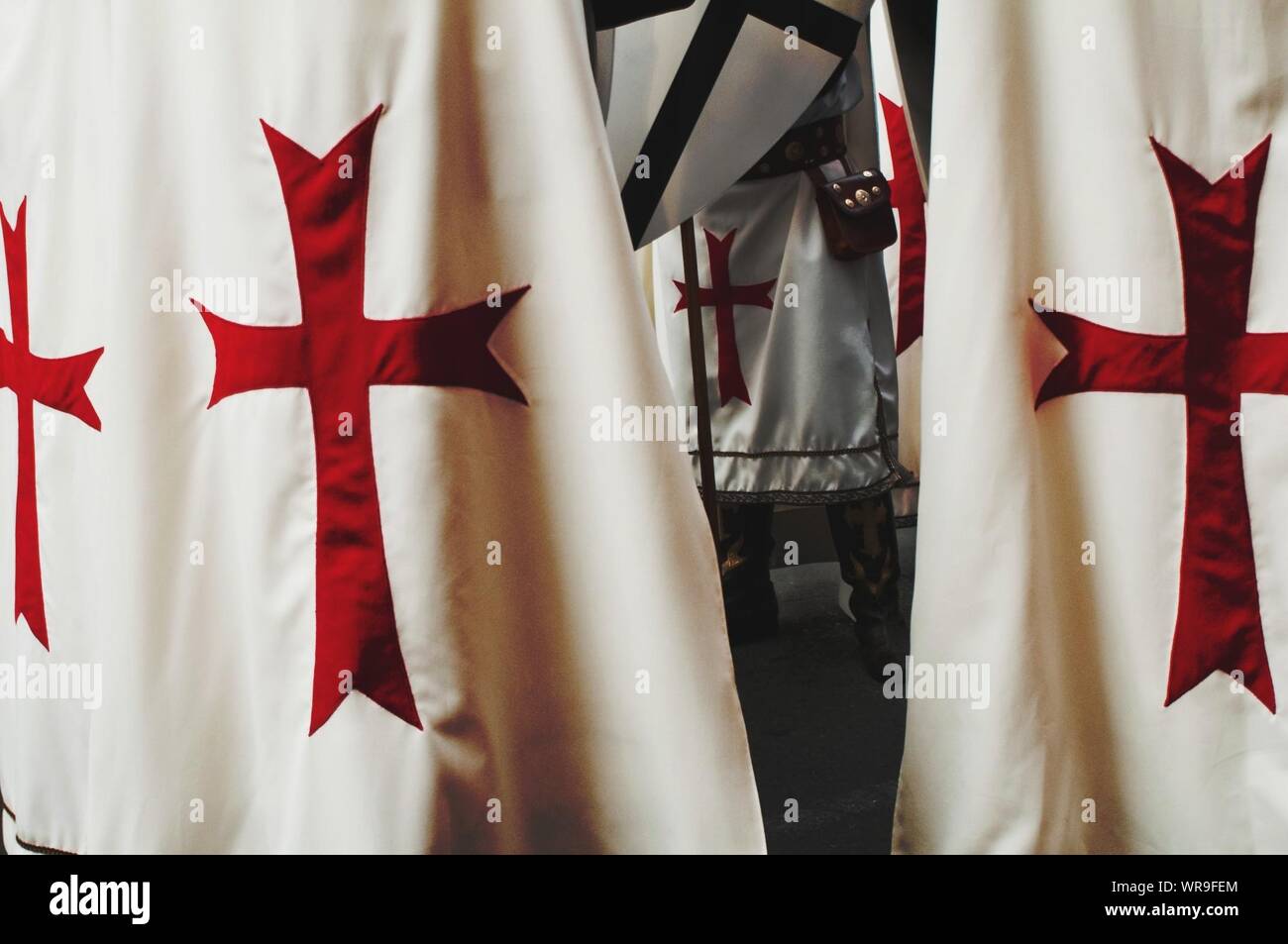 Traditional red coats hi-res stock photography and images - Alamy