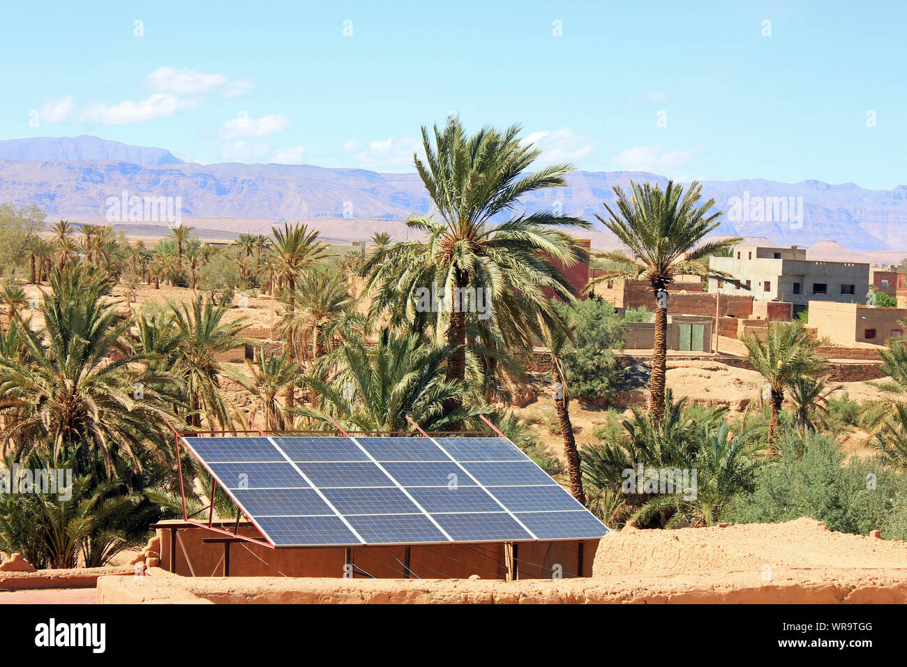 Solar panel africa hi-res stock photography and images - Alamy