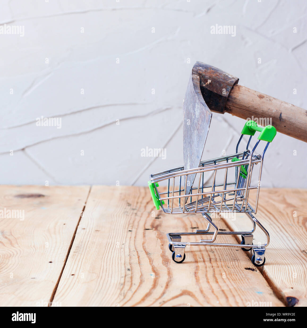 Unhappy Customer Store High Resolution Stock Photography and Images - Alamy