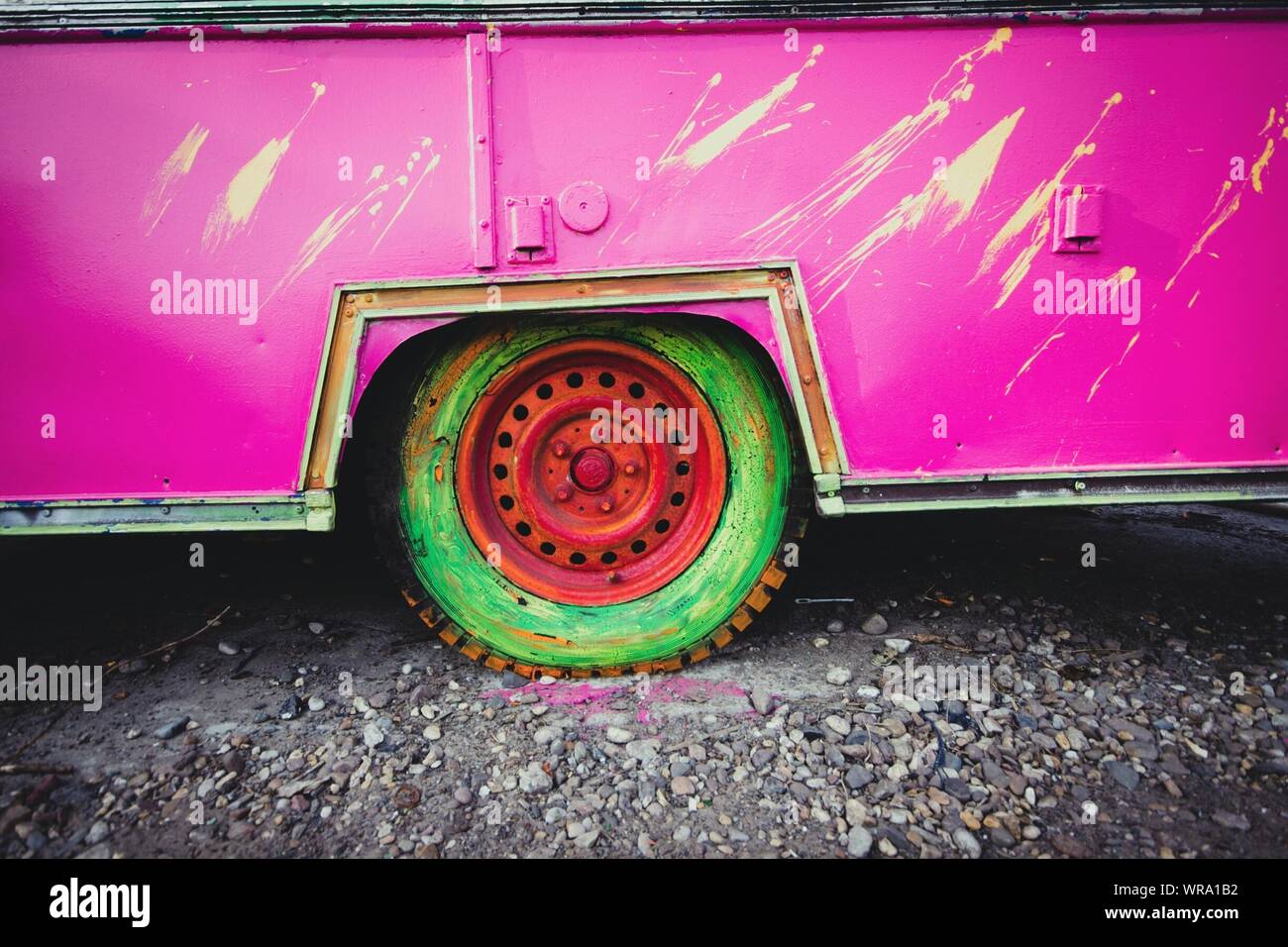 Pink bus hi-res stock photography and images - Alamy
