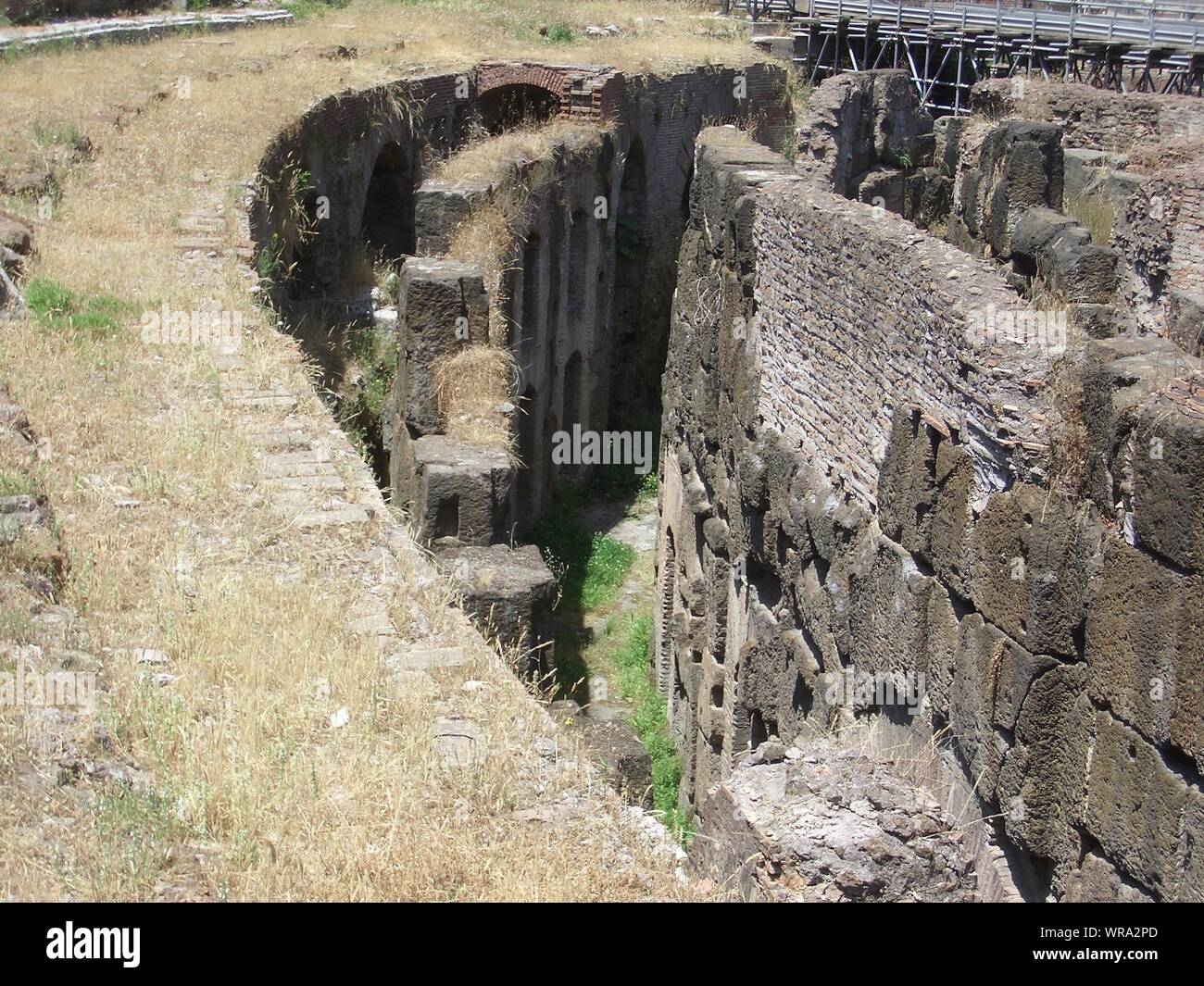 Ruin structure hi-res stock photography and images - Alamy