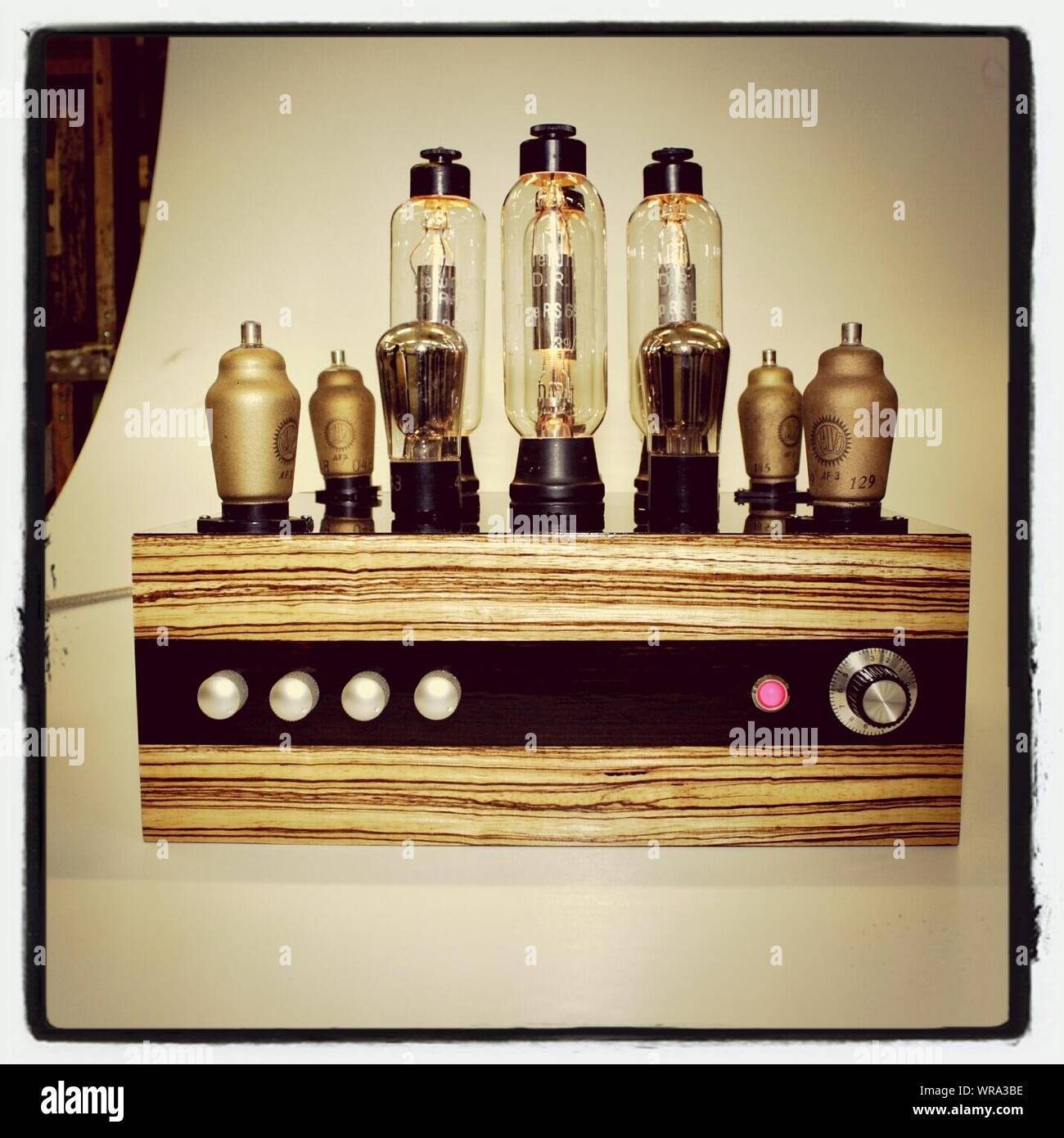 Vacuum tube amplifier hi-res stock photography and images - Alamy