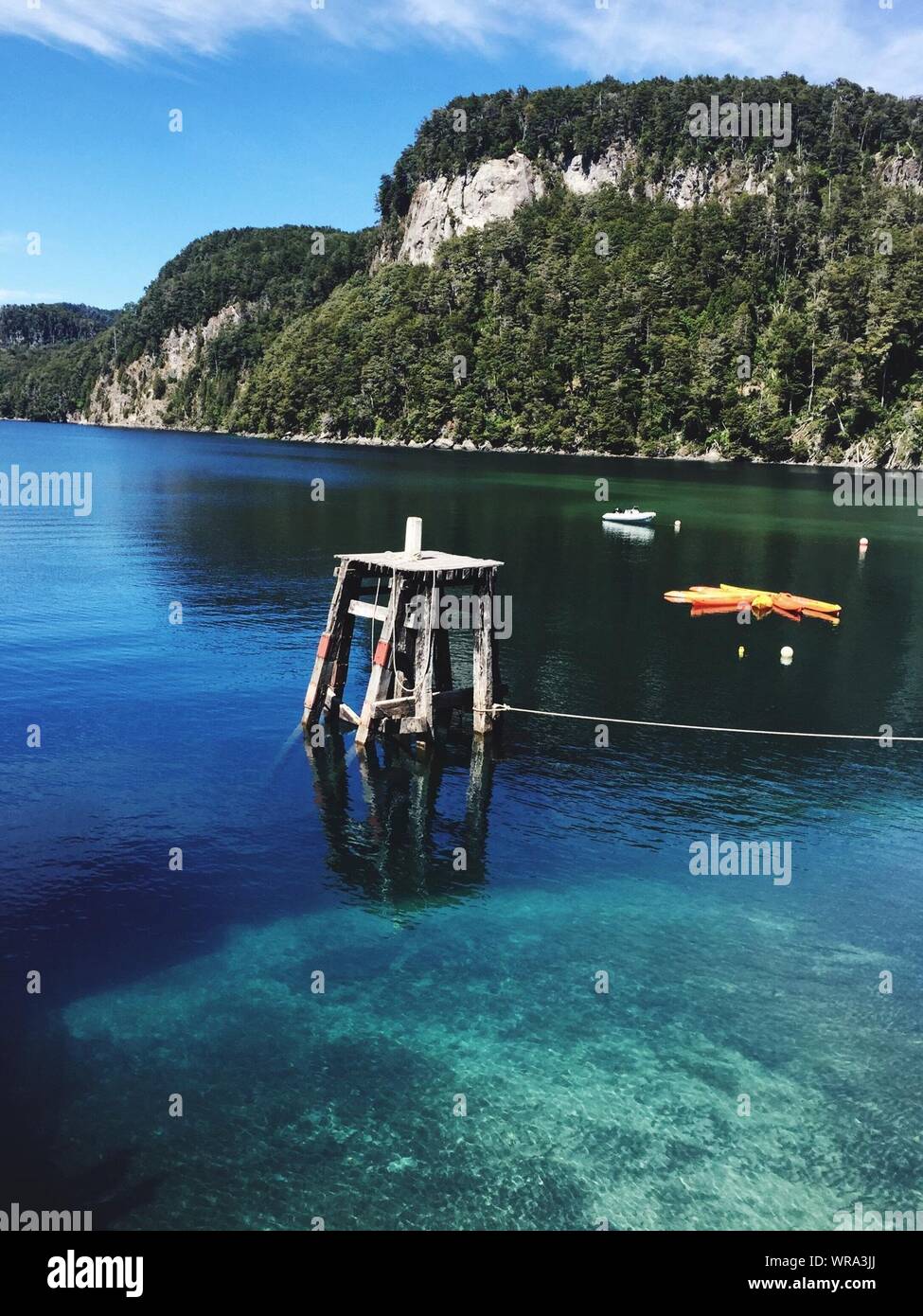 Wood diving platform hi-res stock photography and images - Alamy