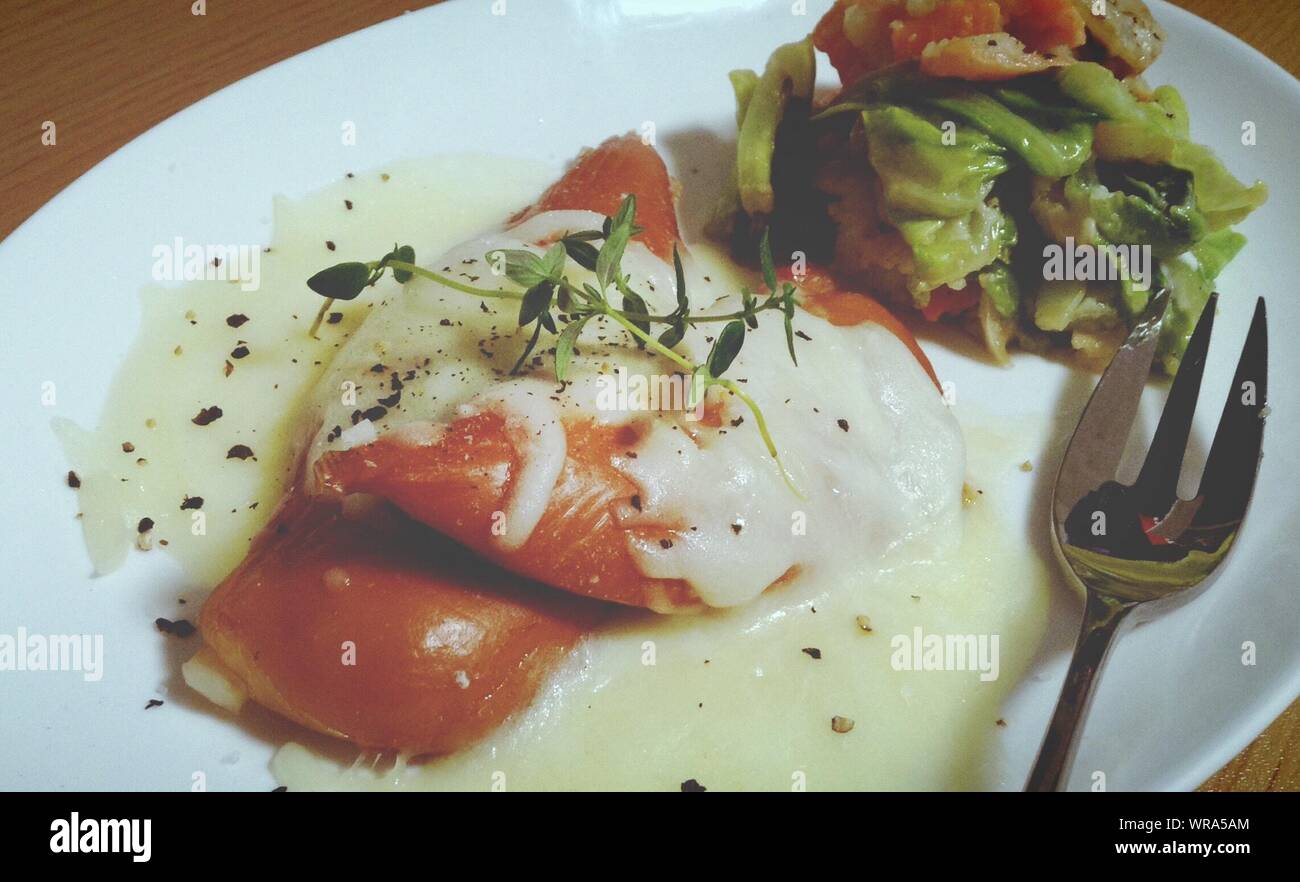 Sauce béchamel hi-res stock photography and images - Alamy