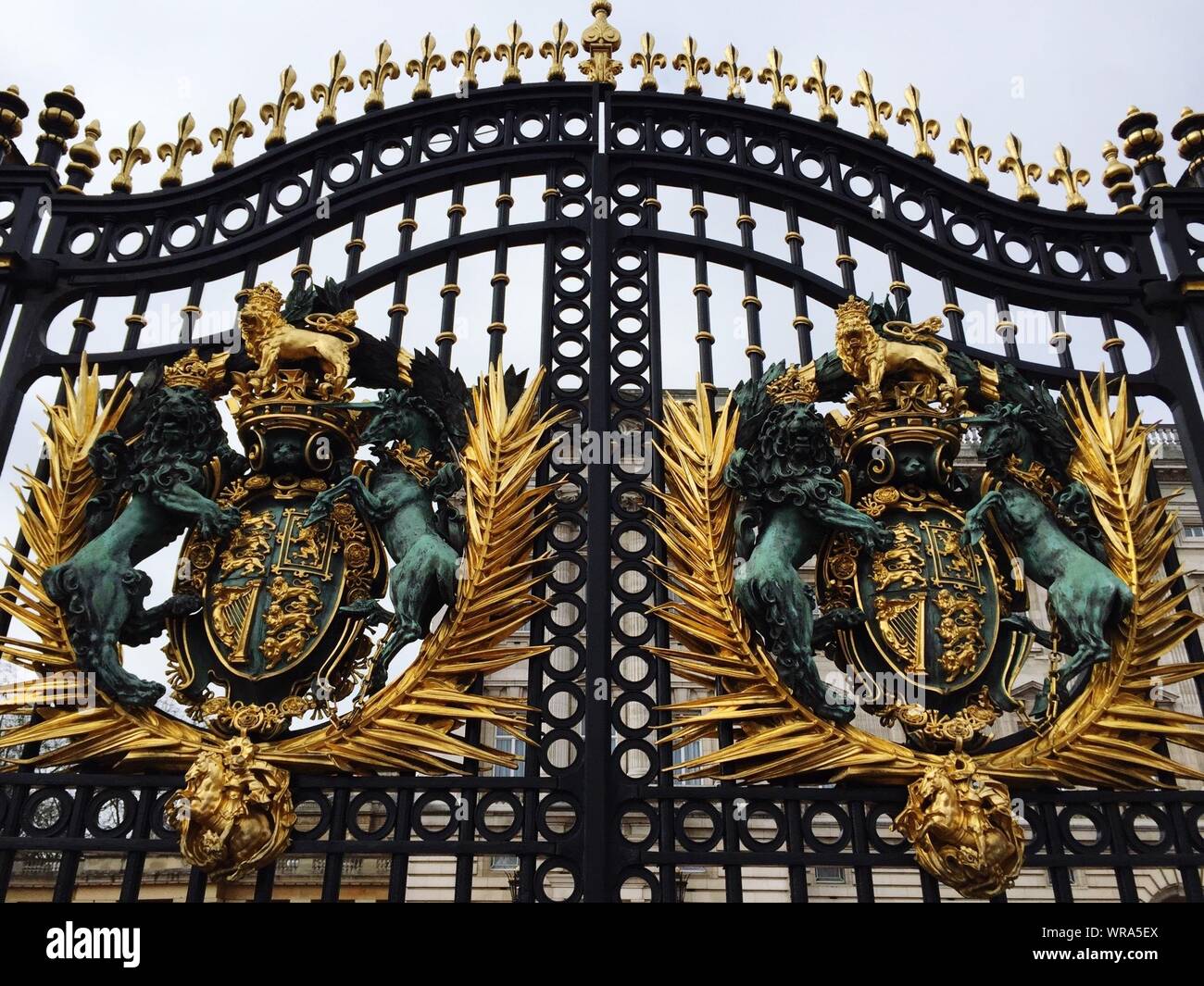 Wrought iron gate design hi-res stock photography and images - Alamy