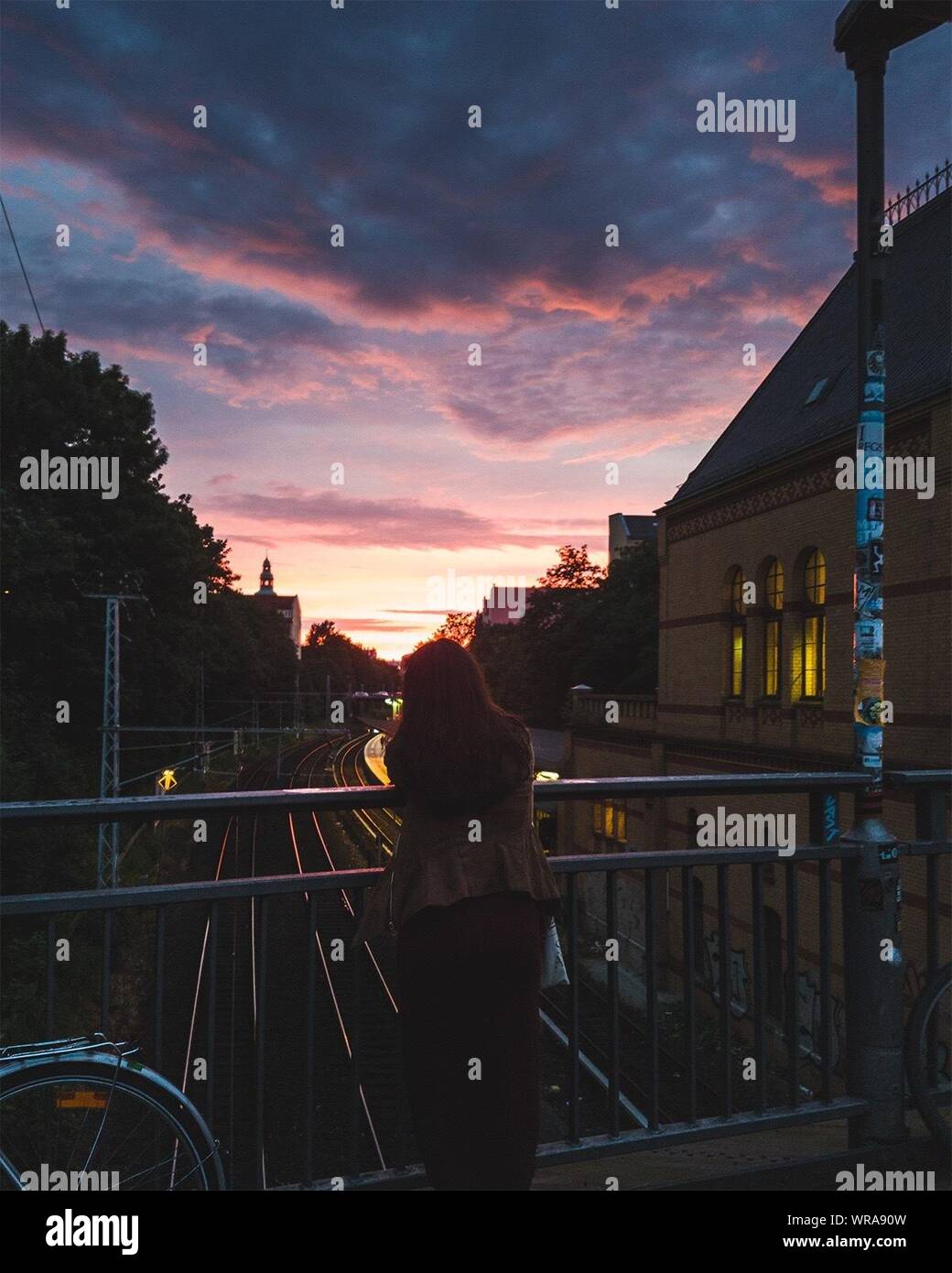 Overlooking the railing hi-res stock photography and images - Alamy