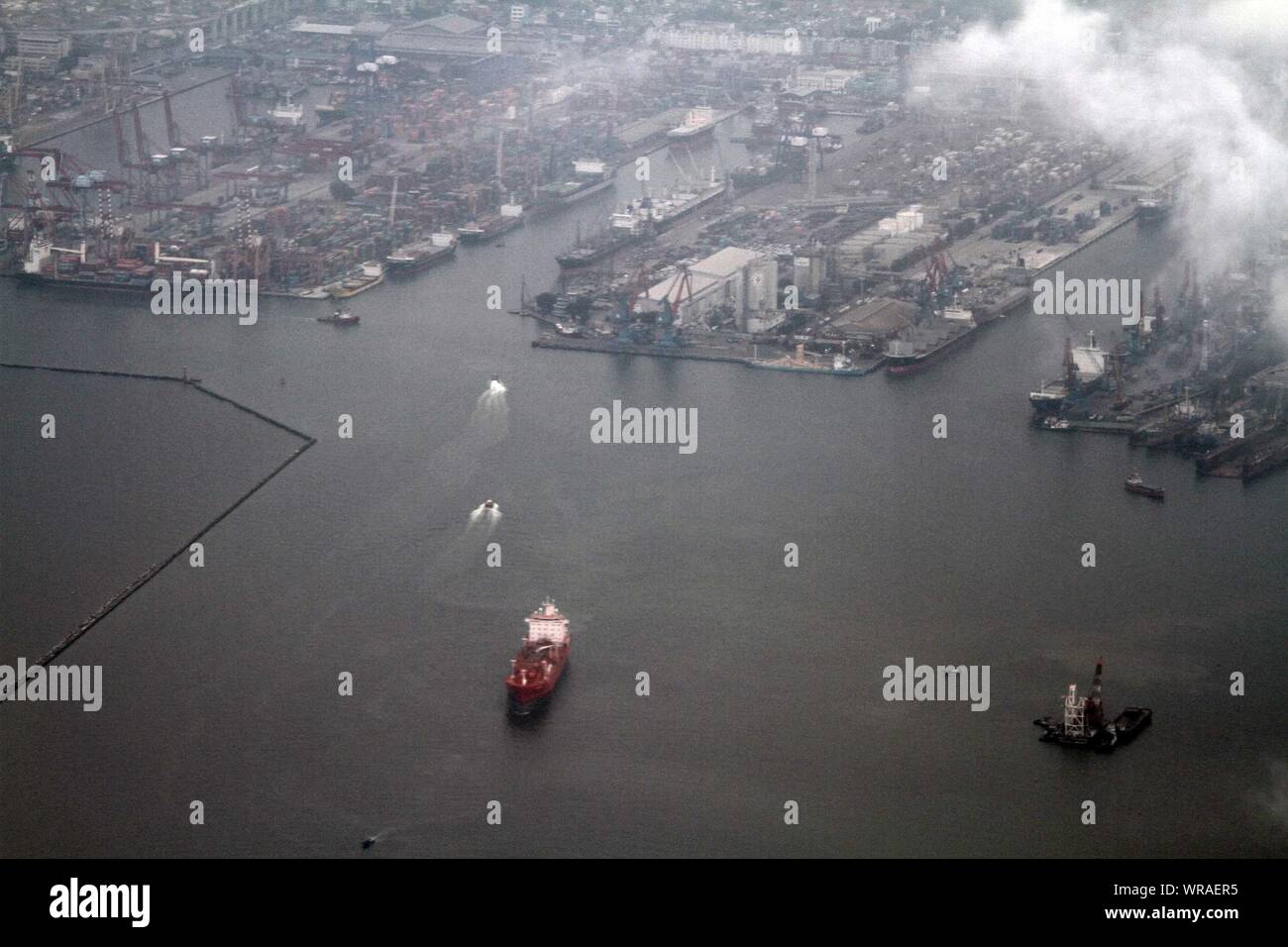 Elevated dock hi-res stock photography and images - Alamy