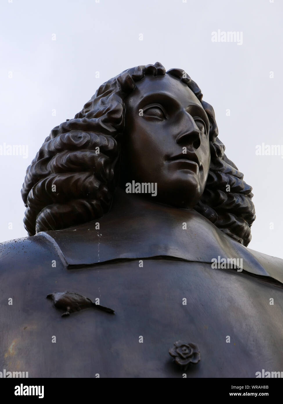 Spinoza statue amsterdam holland hi-res stock photography and images ...