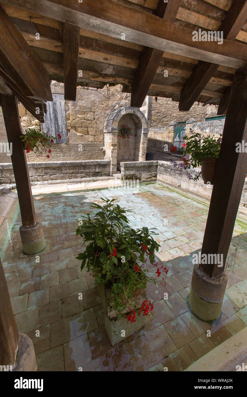 Medieval wash house hi-res stock photography and images - Alamy