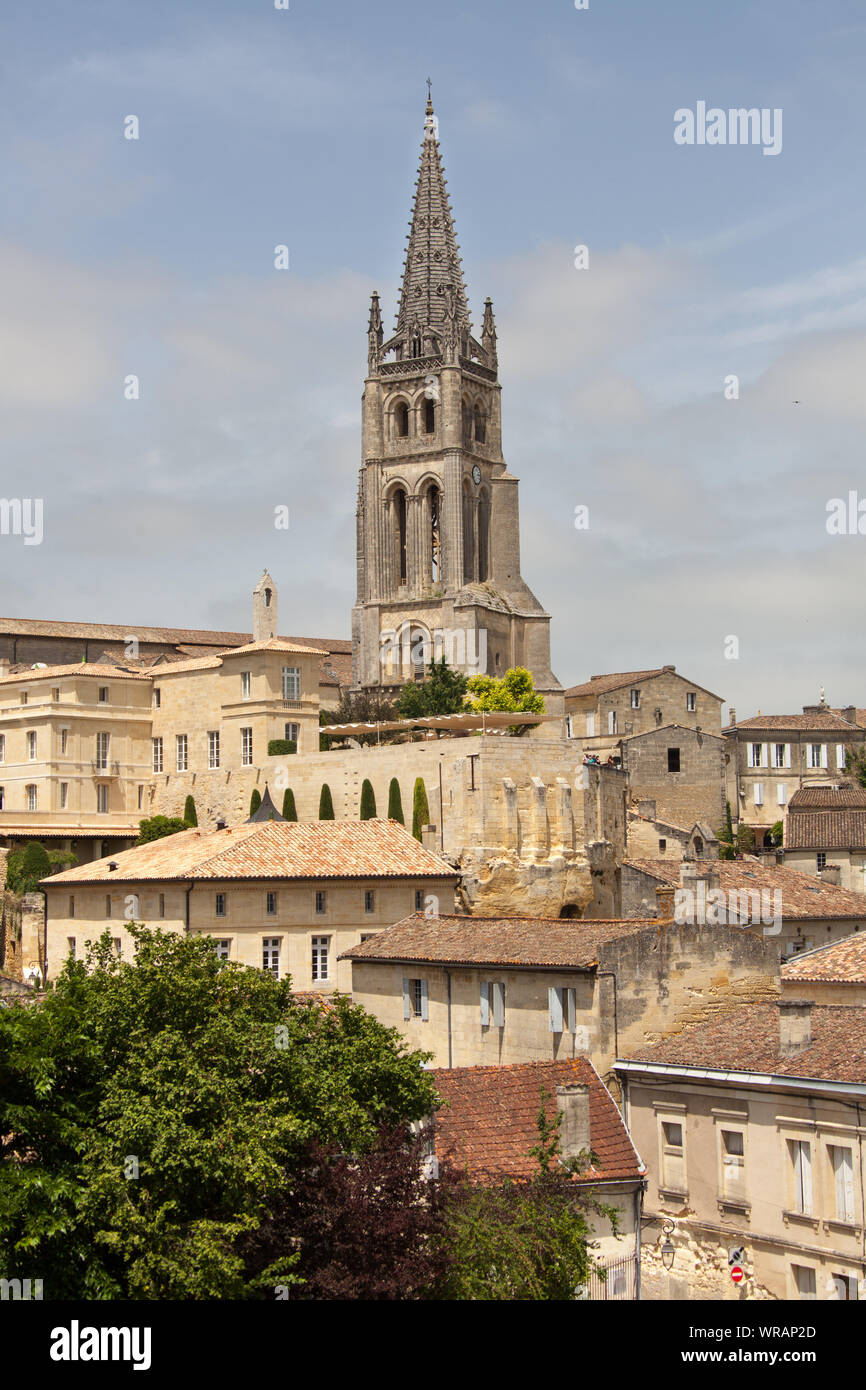 Town of Saint-Emilion, France. Picturesque panoramic view overlooking ...