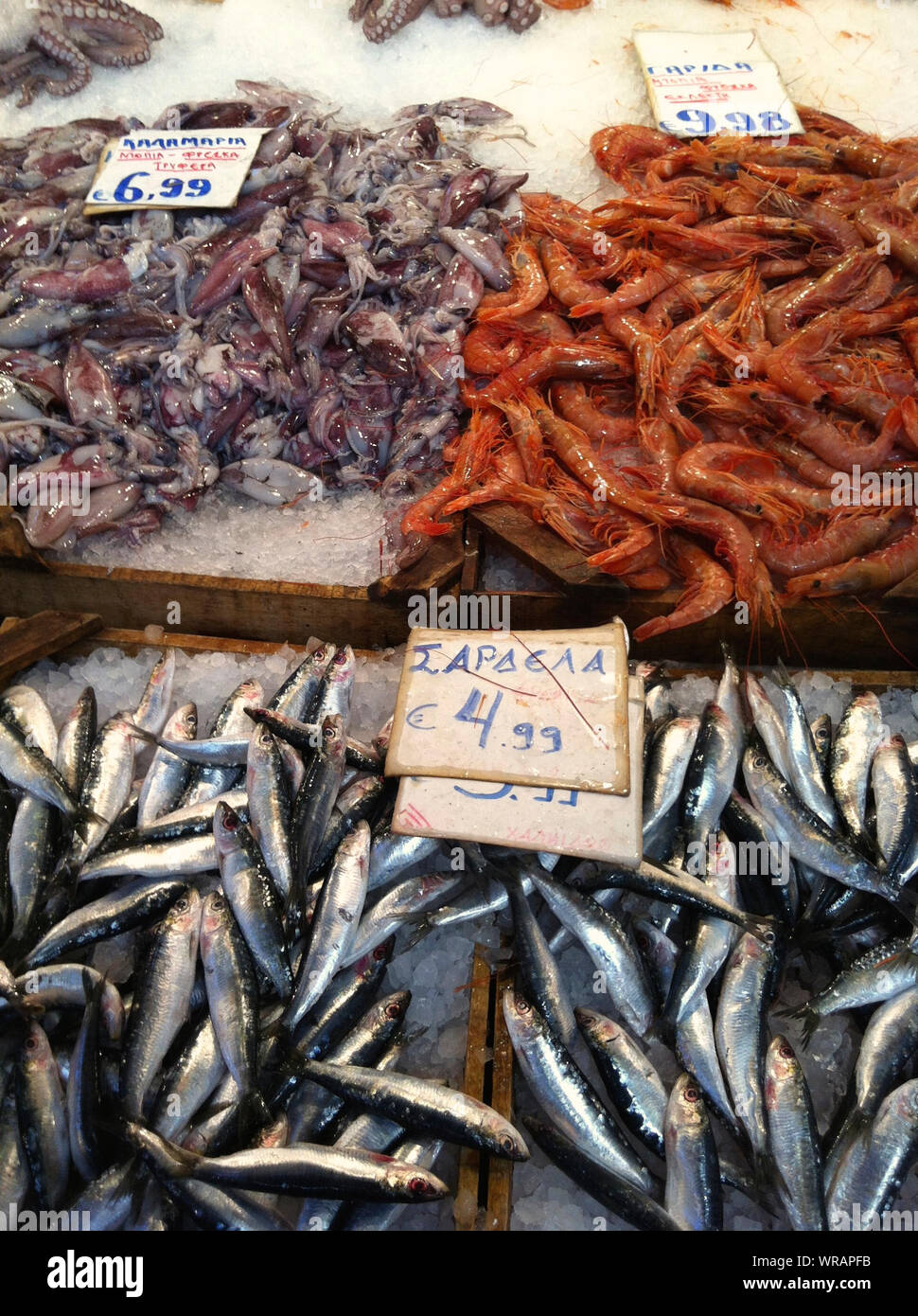 Price tag fish hi-res stock photography and images - Alamy