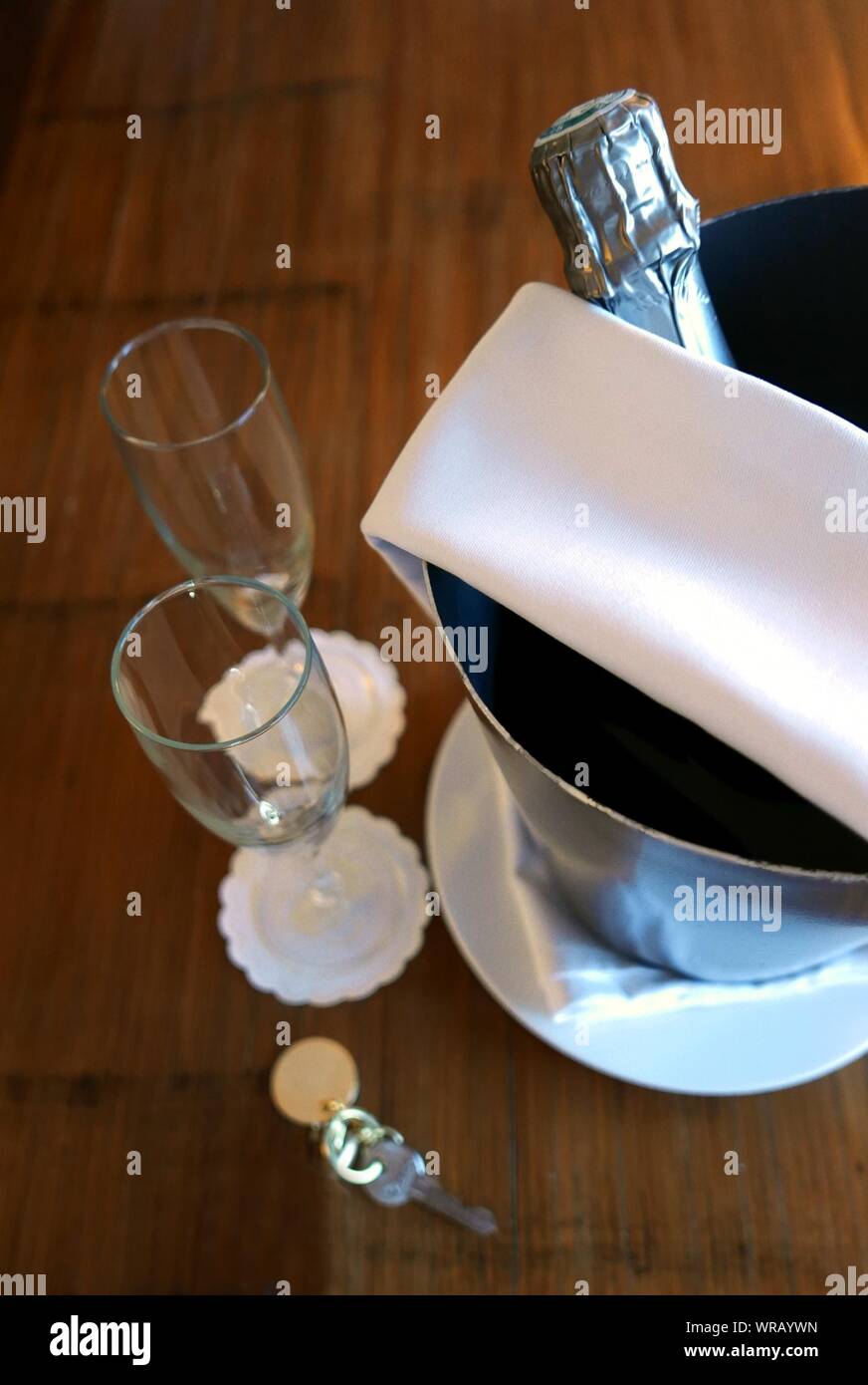 Elevated bucket hi-res stock photography and images - Alamy