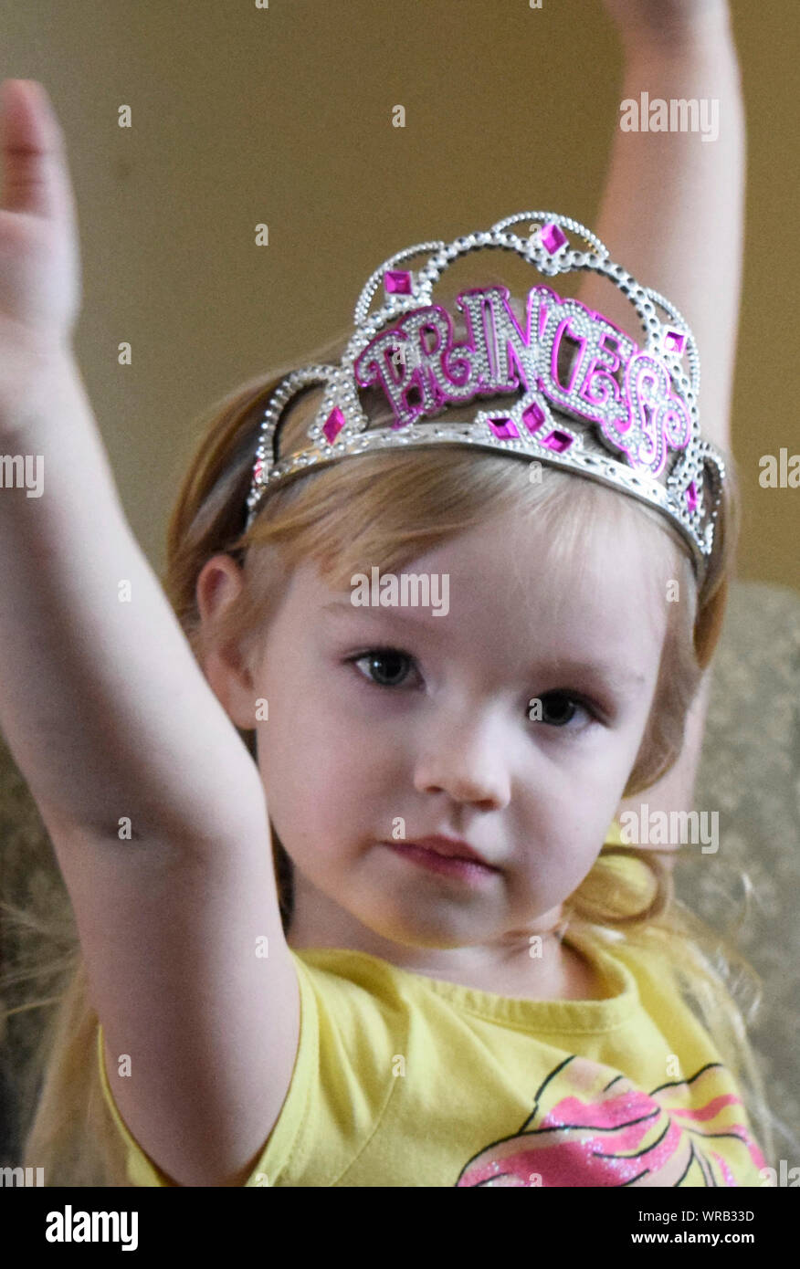 Real princess crown hi-res stock photography and images - Alamy
