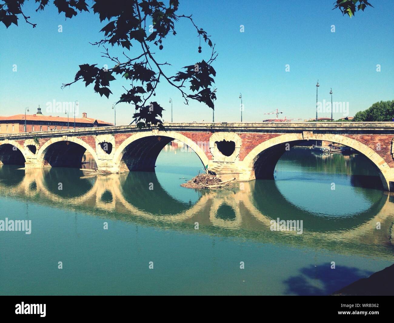 Reflection arch bridge in river arch hi-res stock photography and ...