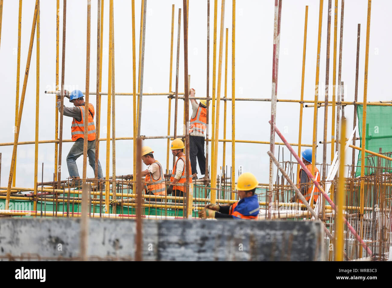 Chinese slum hi-res stock photography and images - Alamy